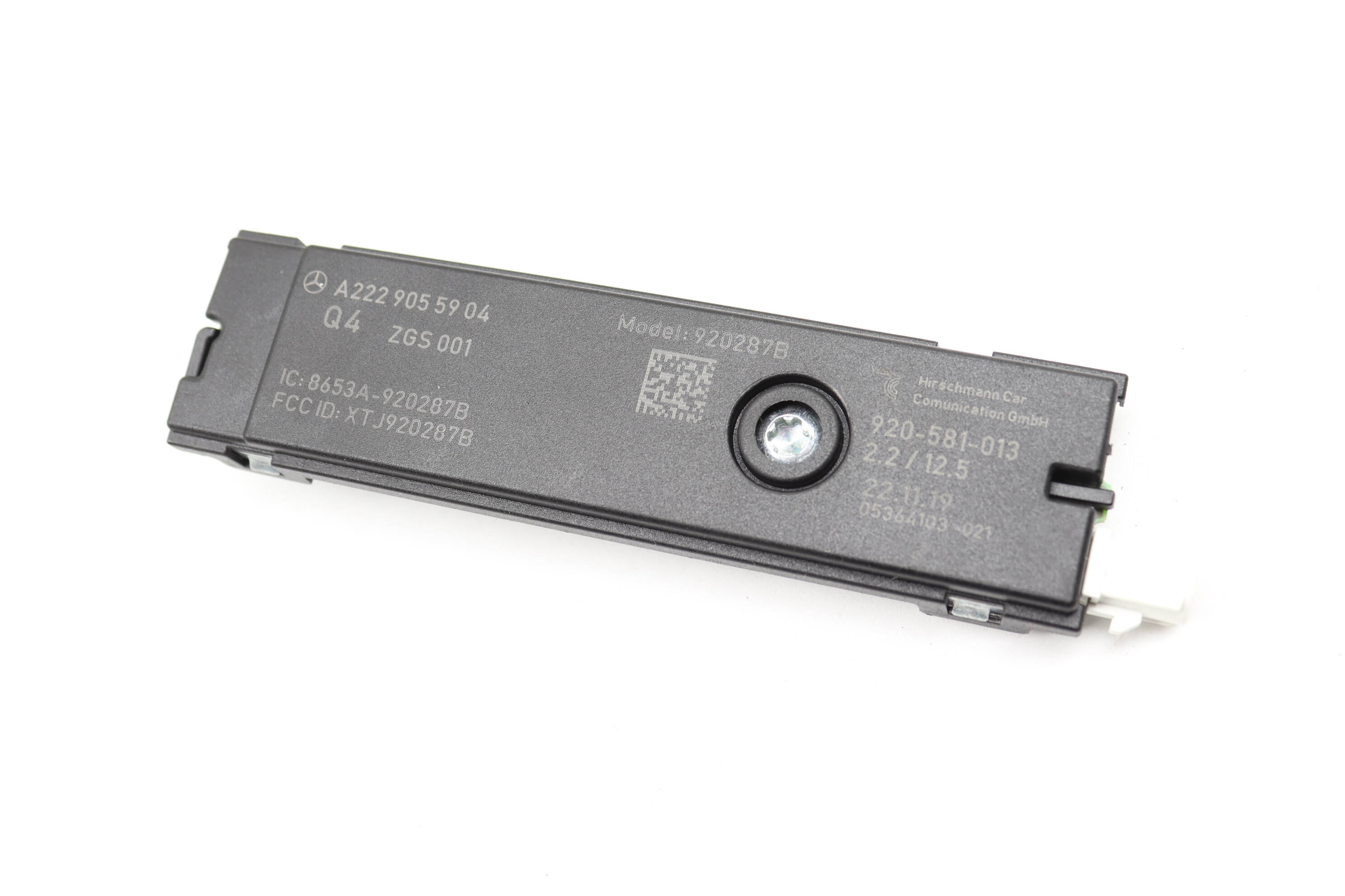 Mercedes-Benz Rear Right Antenna Booster / Amplifier 2229055904