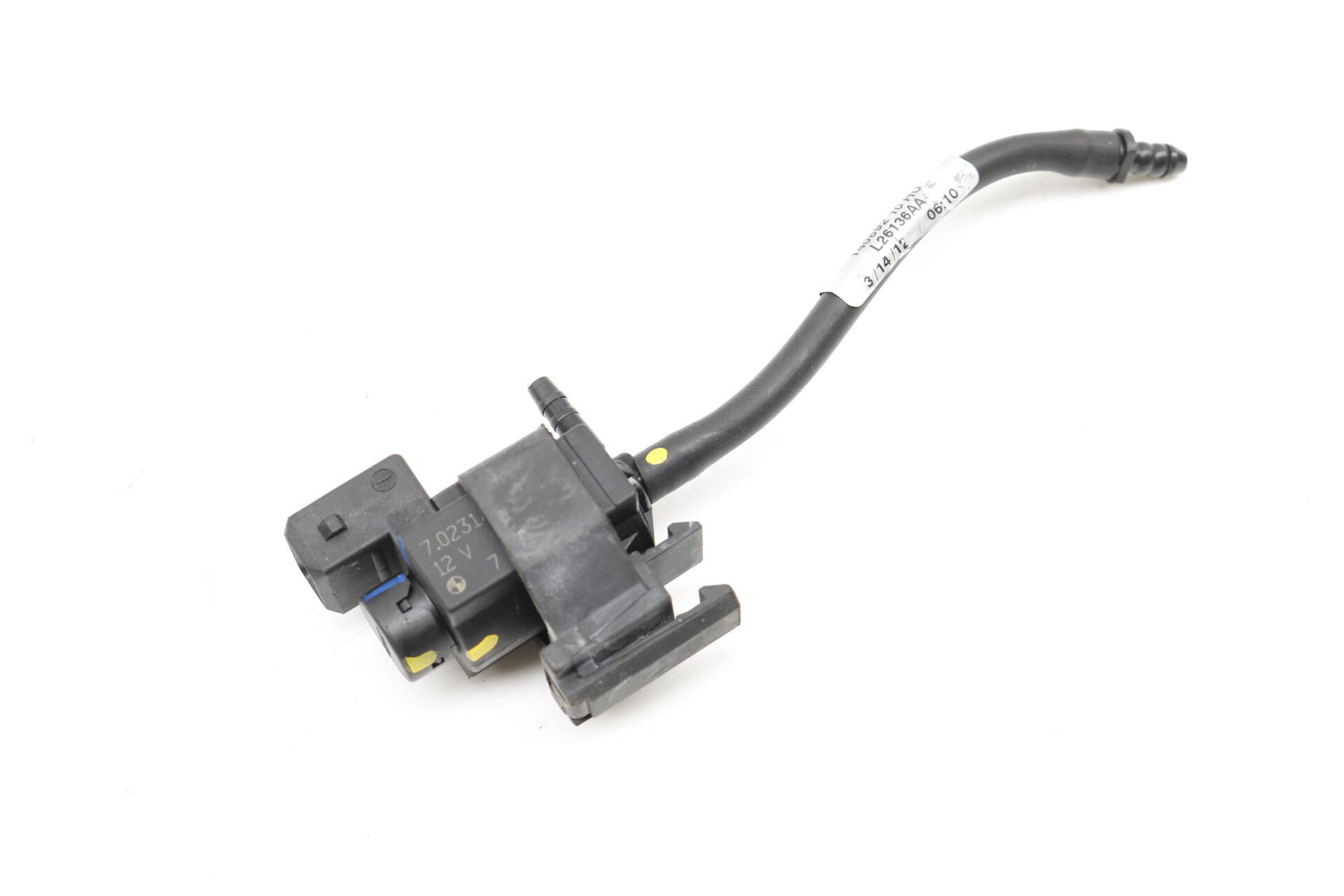 BMW Vacuum Control Valve 11747810831