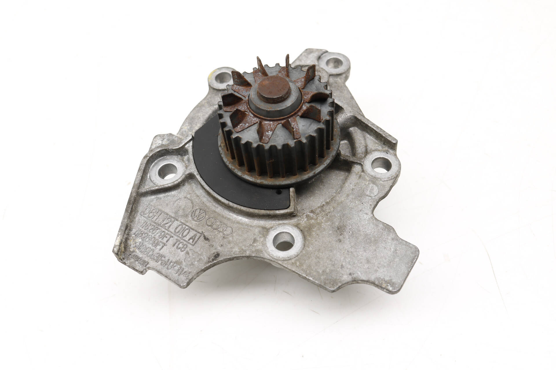 Audi Coolant / Water Pump 06H121010A