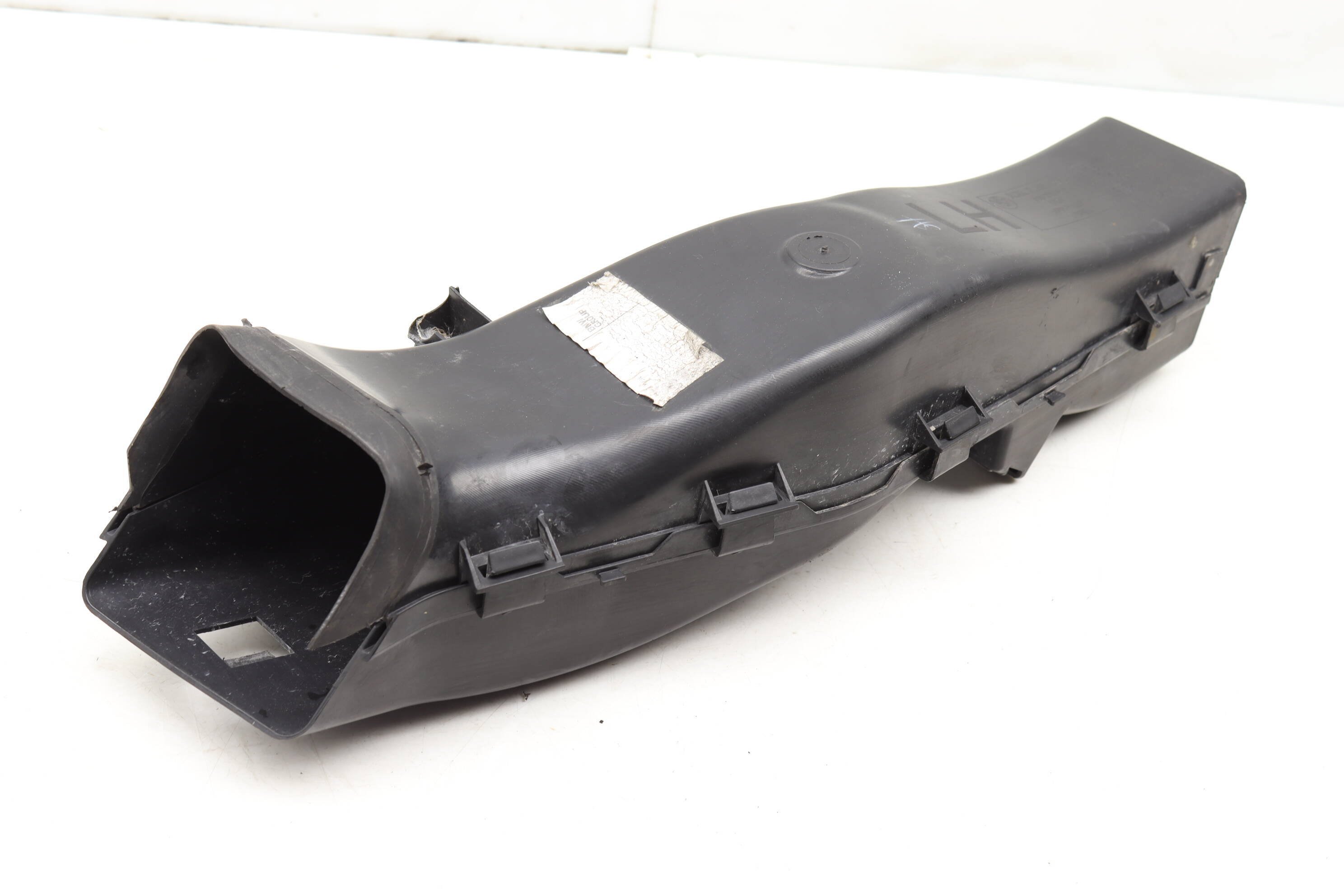 FRONT LEFT - BRAKE AIR DUCT / GUIDE - BMW X5 - 51487158379