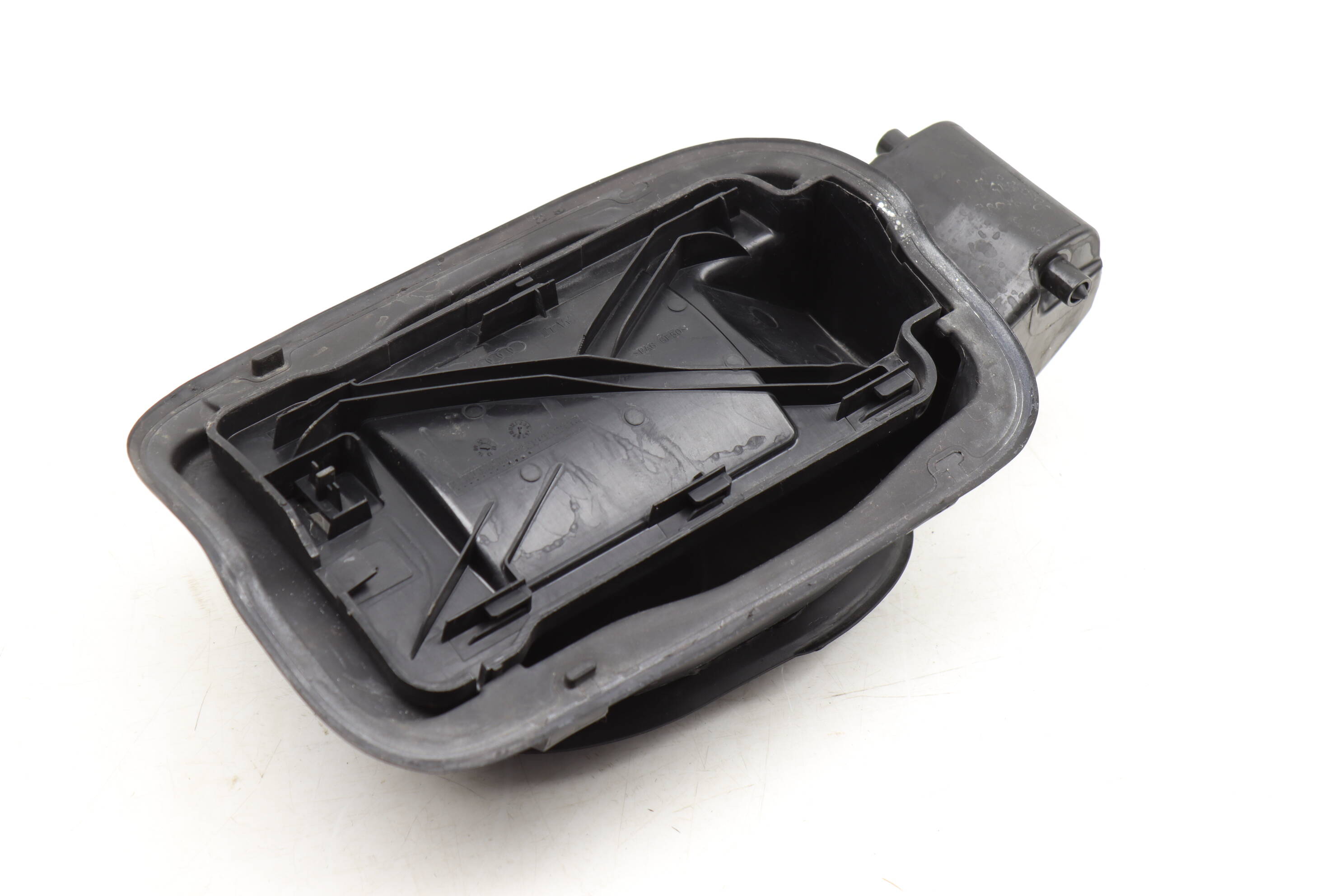 Audi Gas / Fuel Filler Door Bracket 4G0809906C