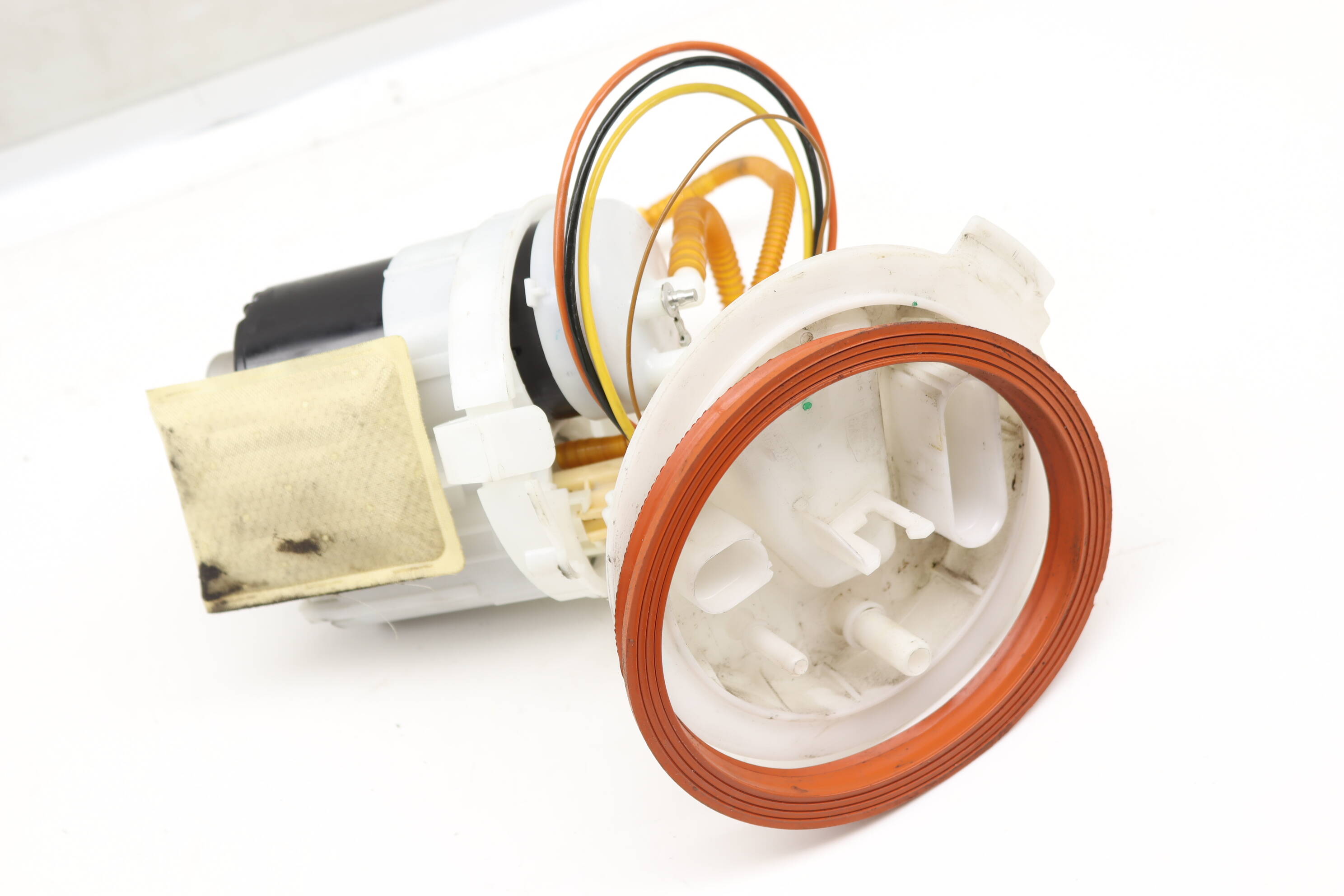 Audi In-Tank Fuel Pump Assembly 8W0919087AA