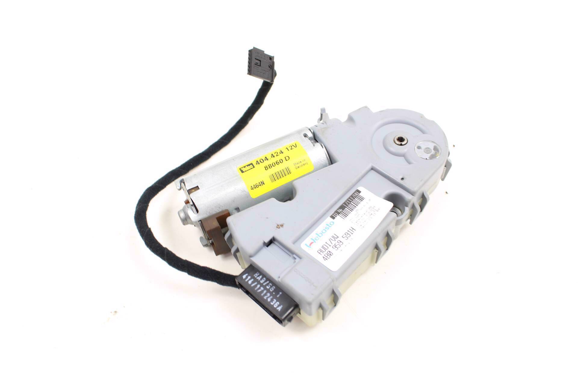 Audi Sunroof / Sun Roof Motor 4B0959591H