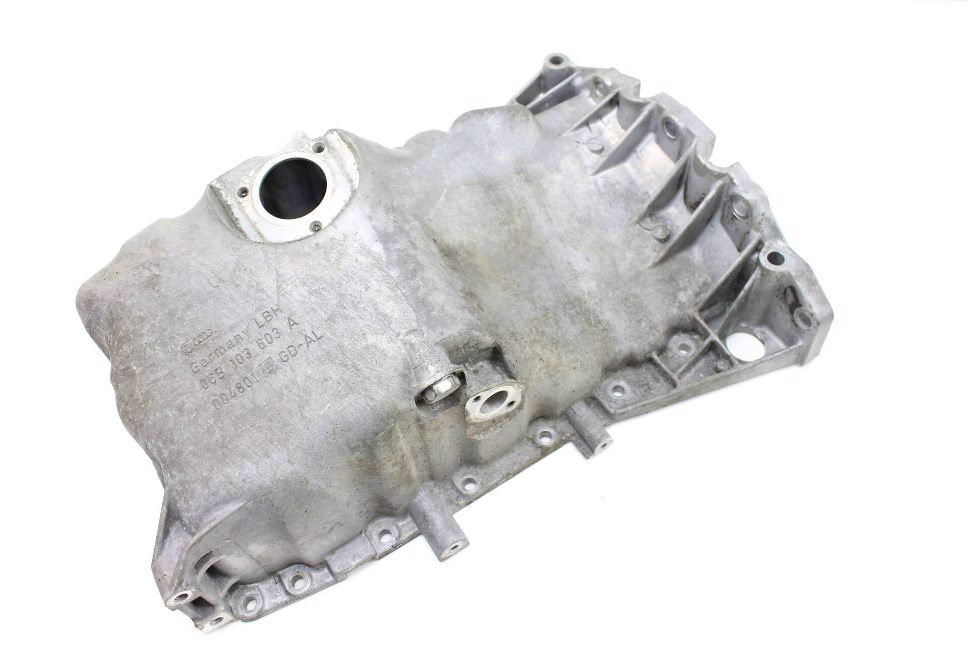 ENGINE OIL PAN / SUMP - AUDI A4 - 06B103603A