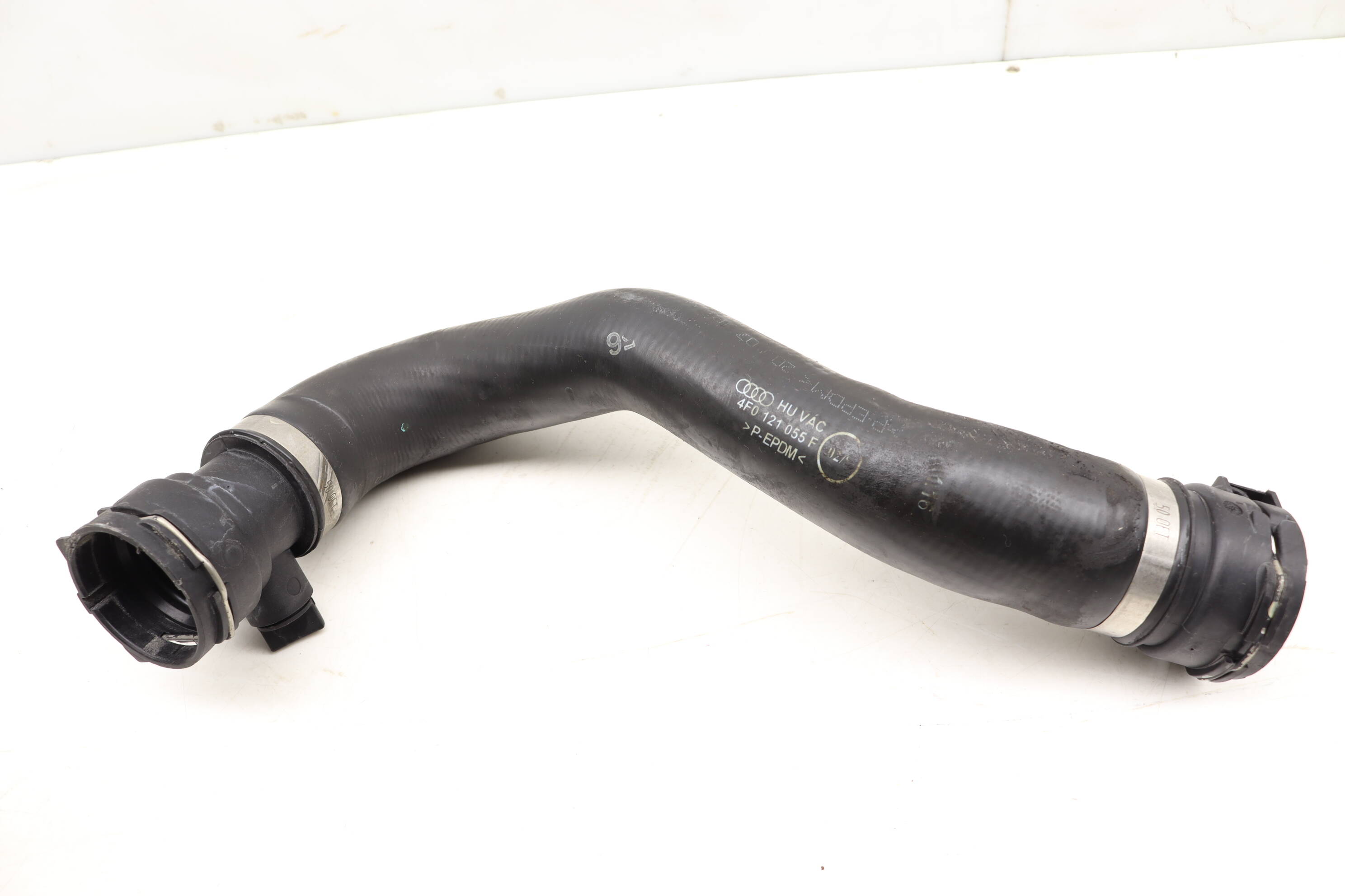 Audi Lower Radiator Coolant Hose / Line 4F0121055F
