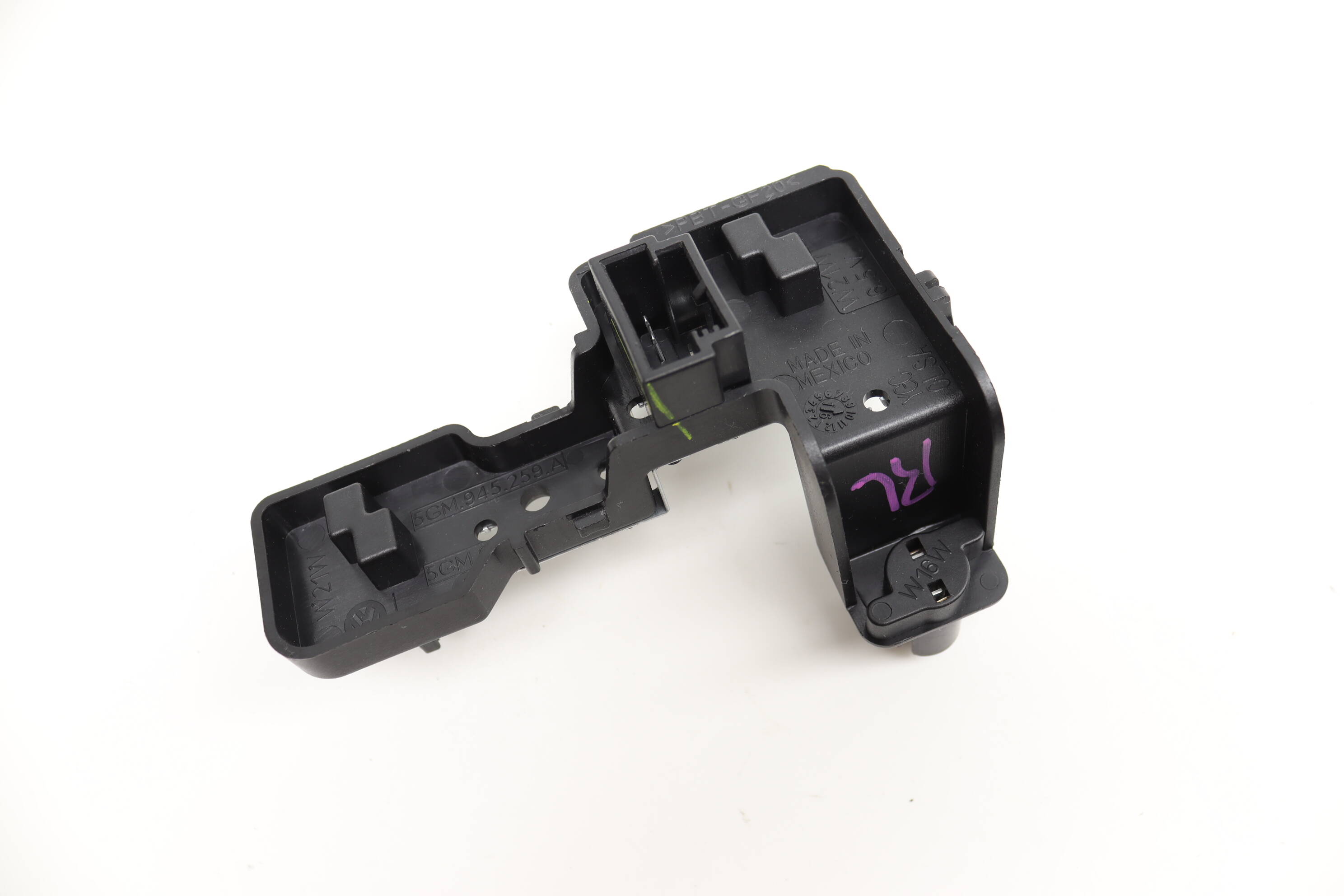 VW Left Inner Tail Light Bulb Holder / Socket 5GM945259C