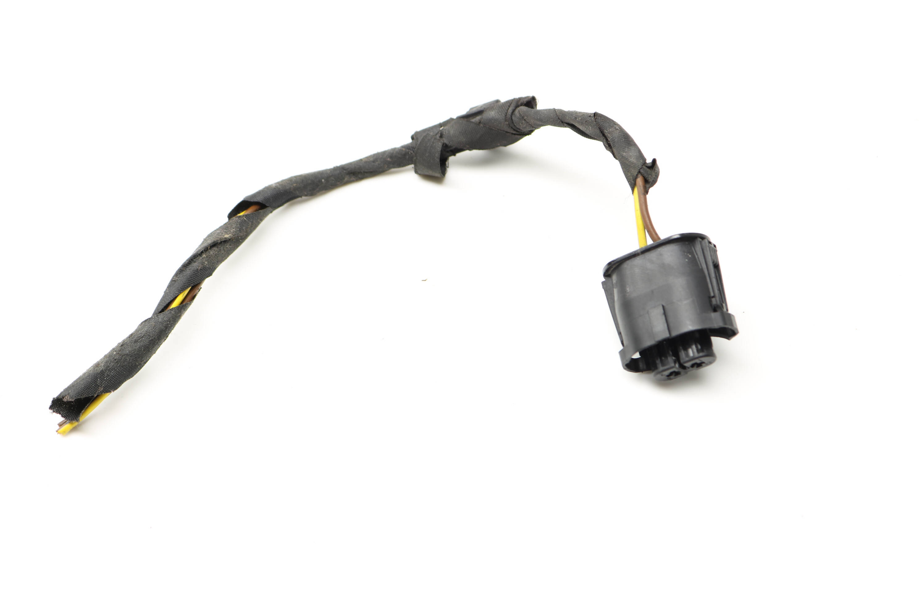 BMW Fog Light / Lamp Wiring Connector Pigtail 61136907388