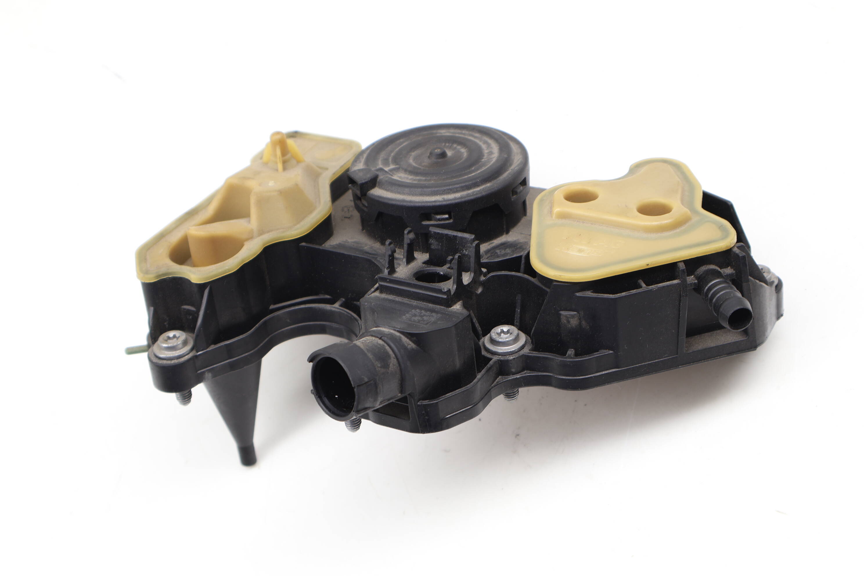 Audi Pcv / Engine Oil Separator 06Q103495B