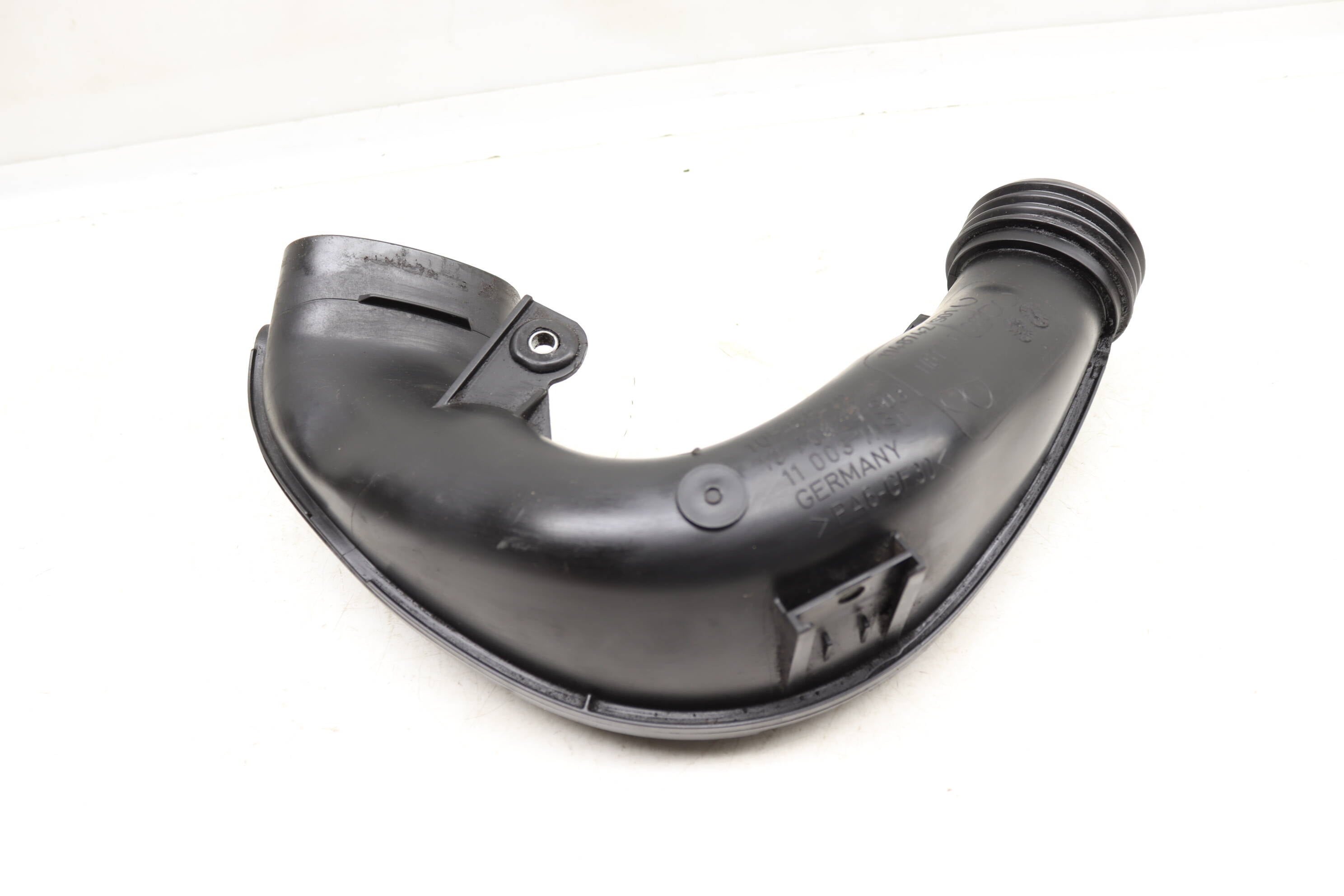 BMW Air Intake Duct / Hose / Tube 13717605586