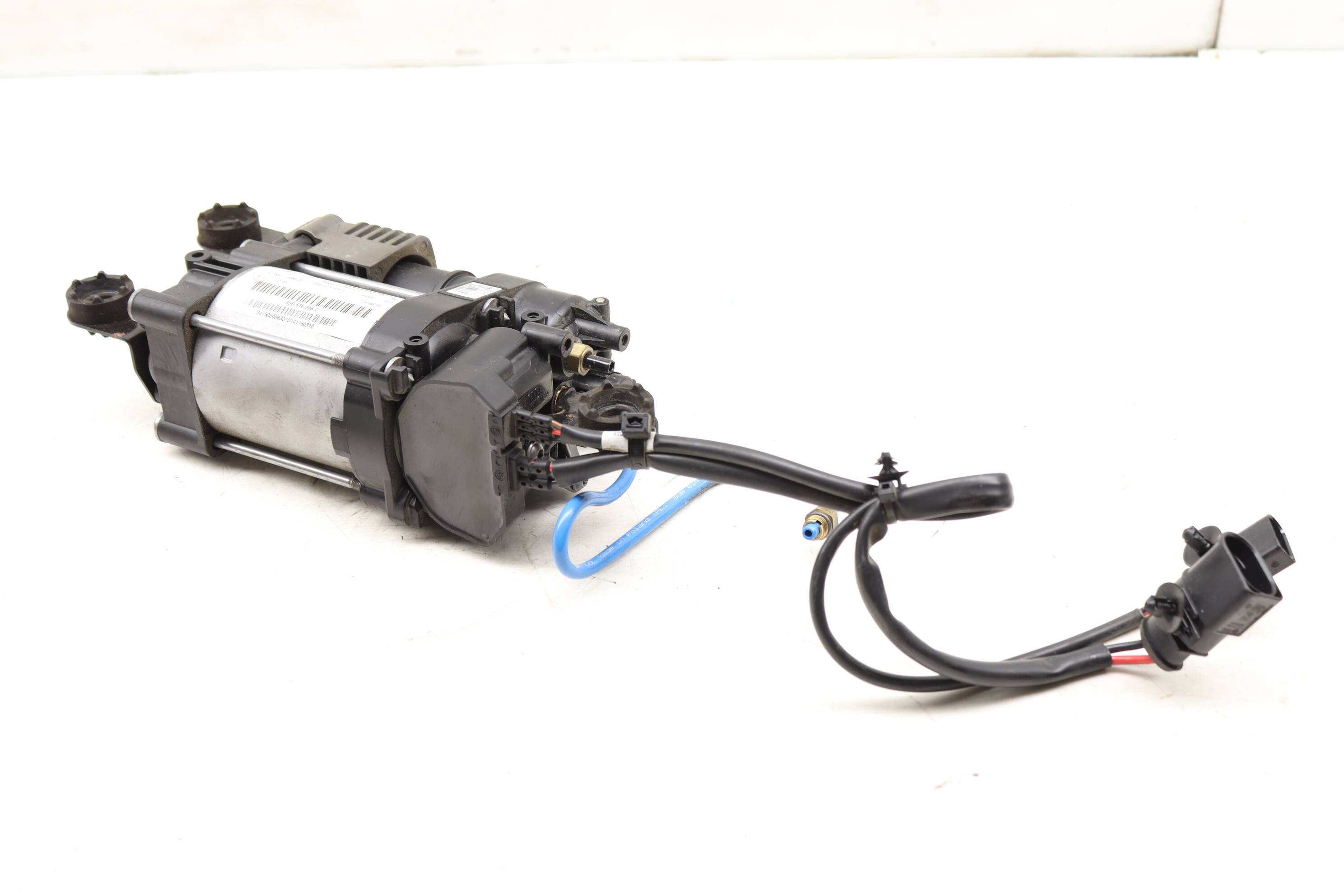 Porsche Air Suspension Compressor / Pump (Macan) 95B616006C