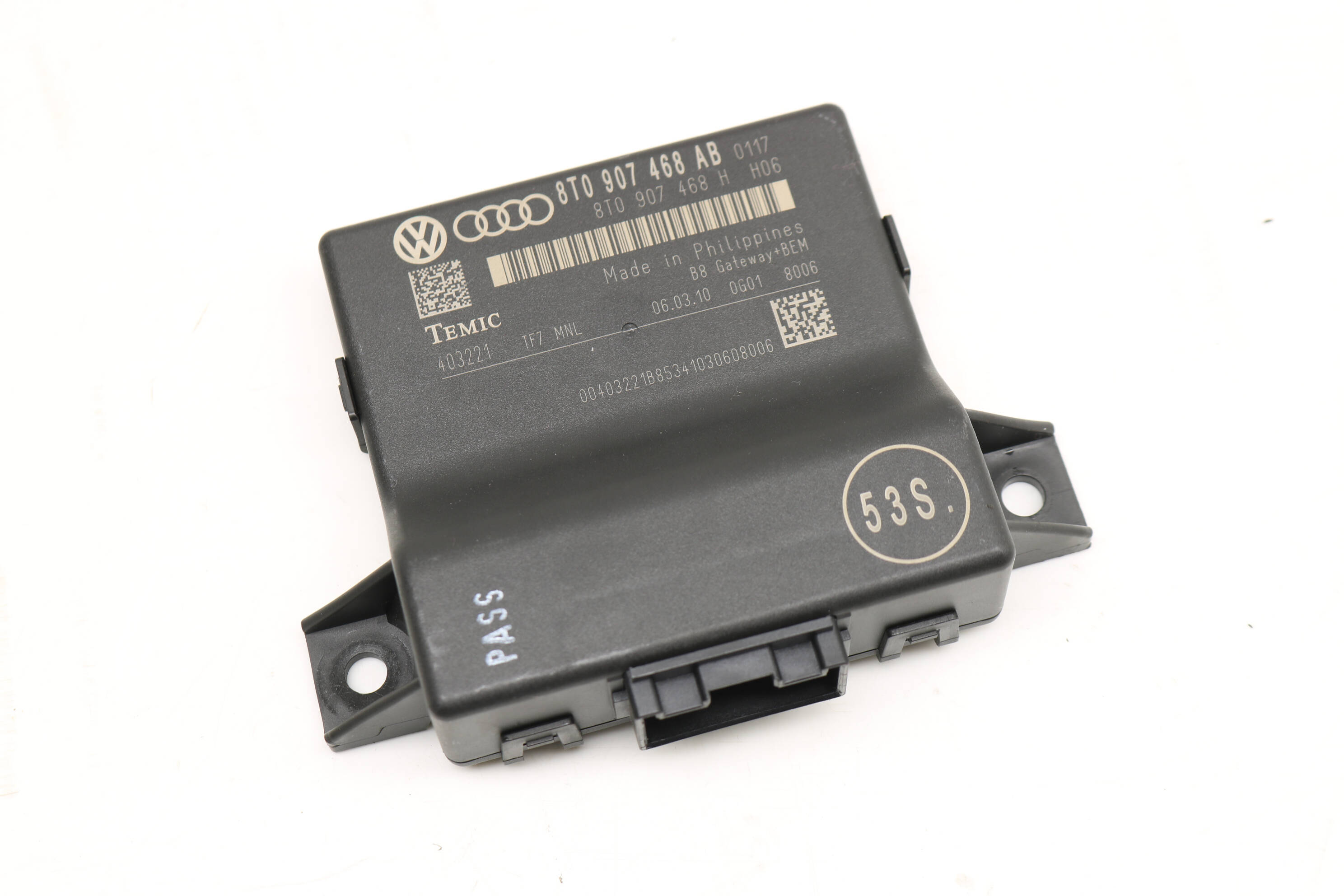 Audi Gateway / Can Bus Control Module 8T0907468AB