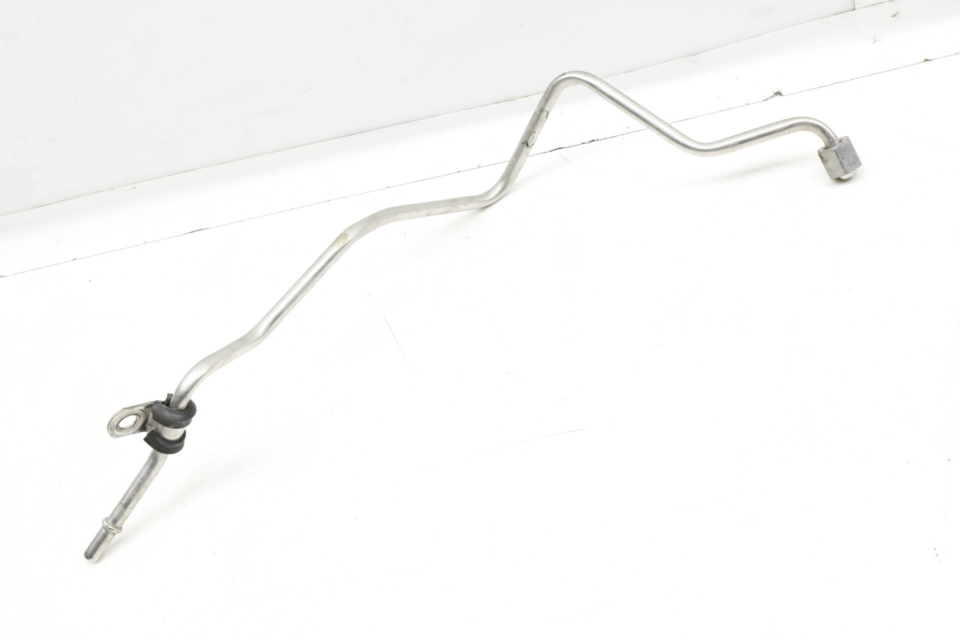 BMW Fuel Line / Pipe 13537585415