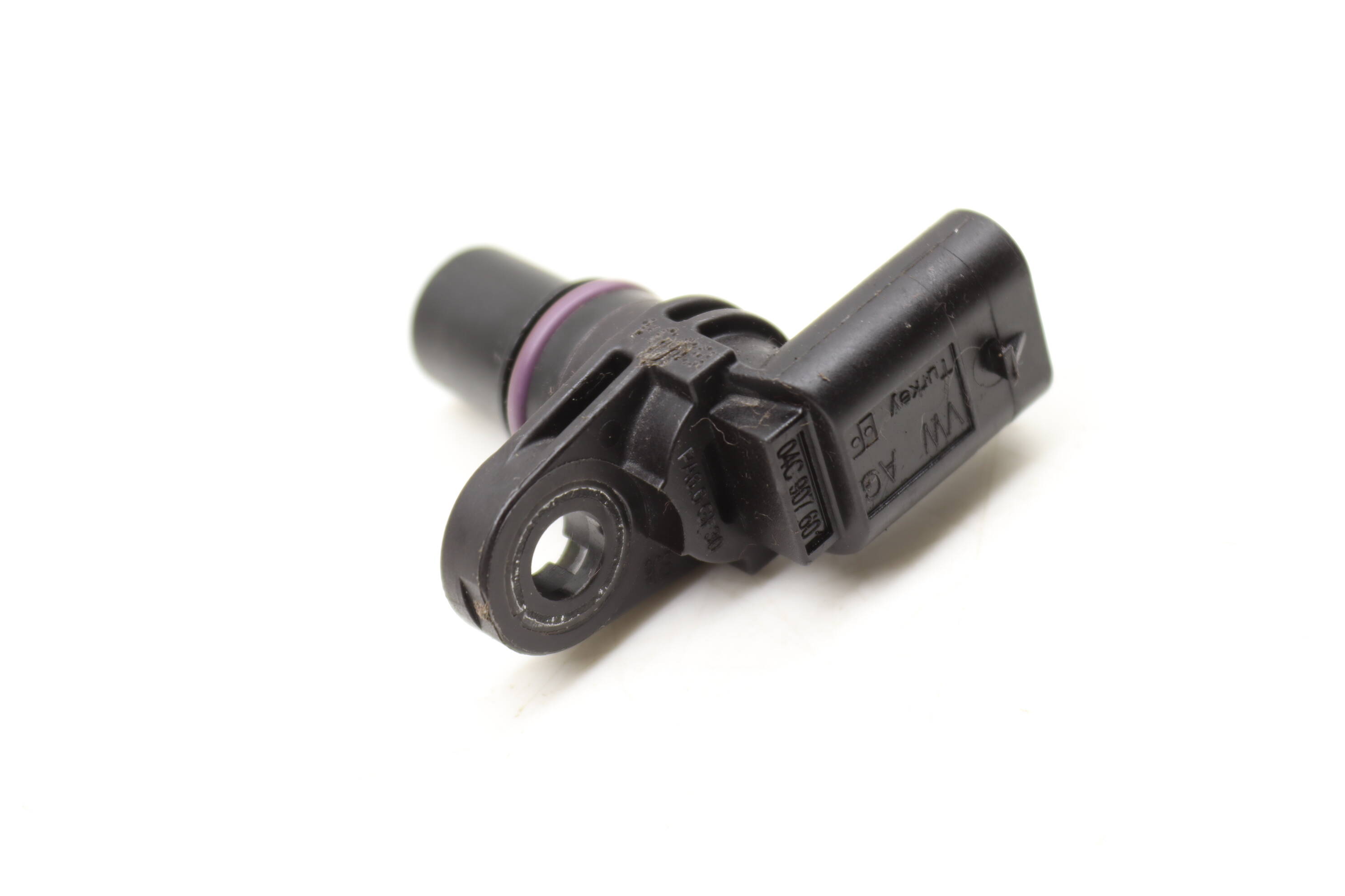 Audi Cam / Camshaft Position Sensor 04C907601