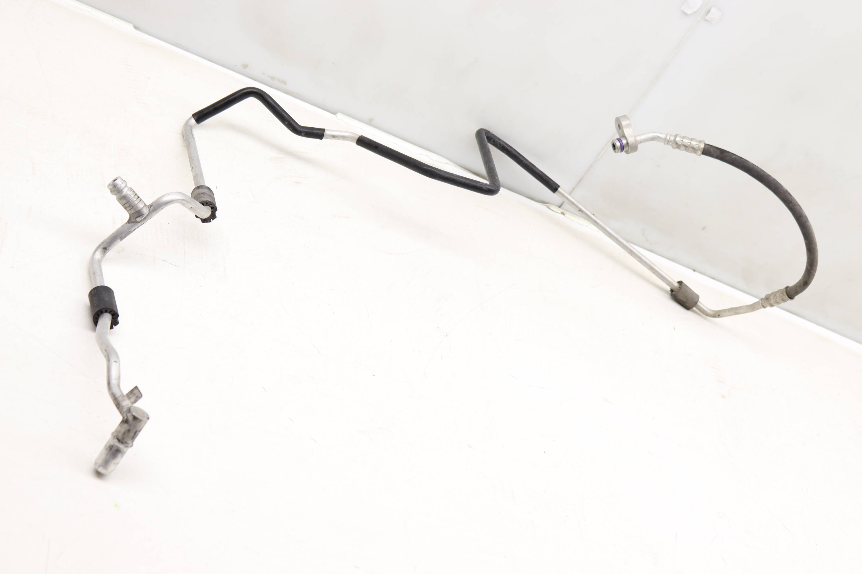 Audi Ac Hose / Line / Pipe (Q5) 8R0260710D