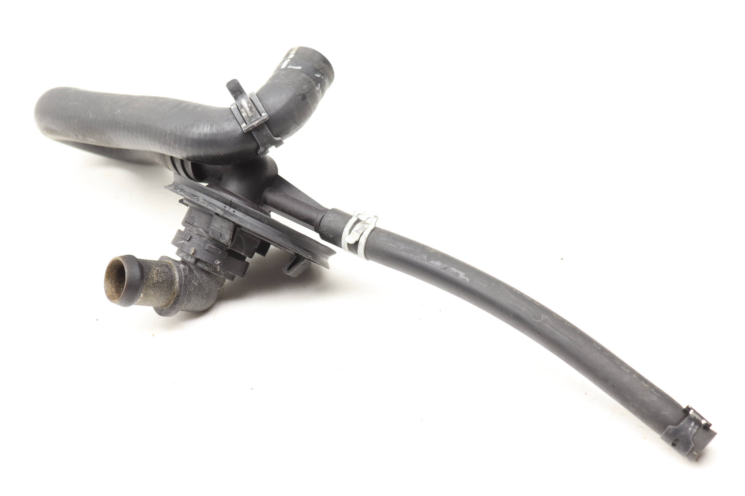 Mercedes-Benz Coolant Line / Water Hose (Feed) 2048301296