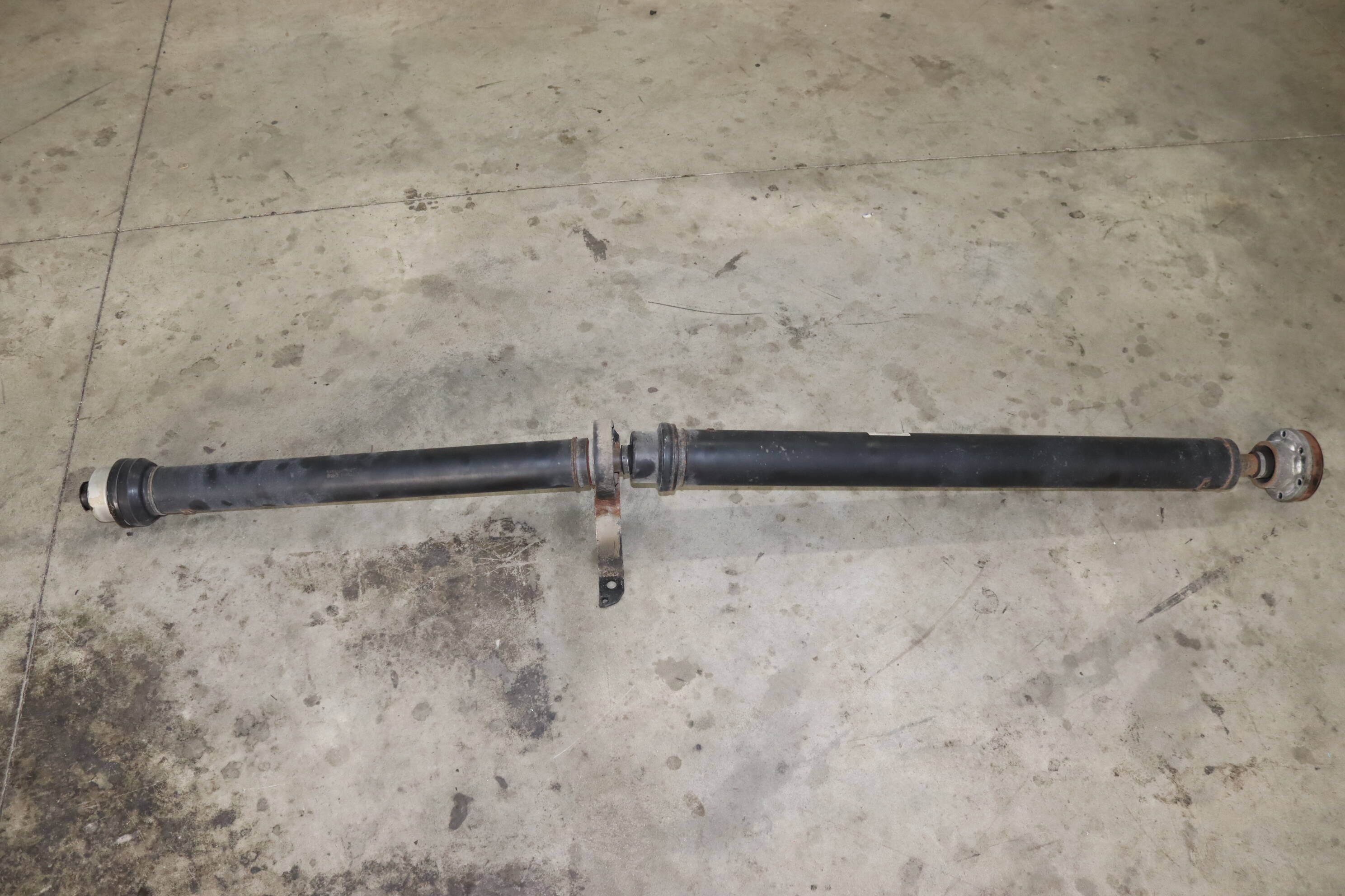 Audi Driveshaft / Propeller Shaft 4G0521101G