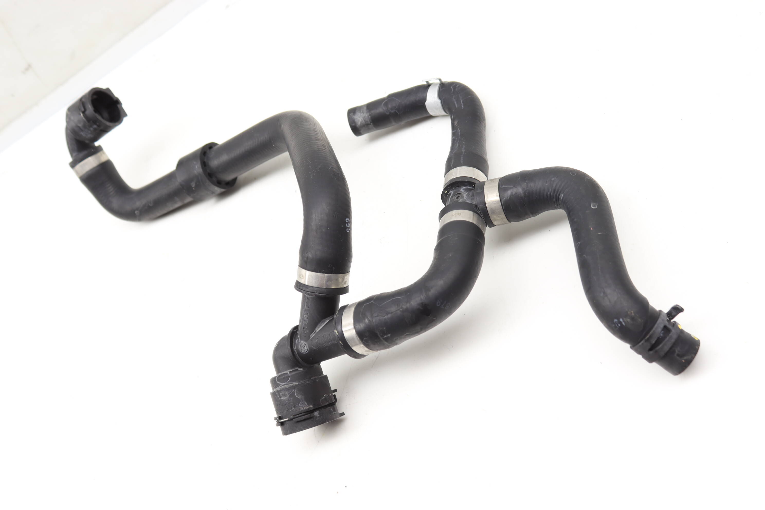 Audi Coolant Hose / Line Assembly (Q7) 4M0122109AQ
