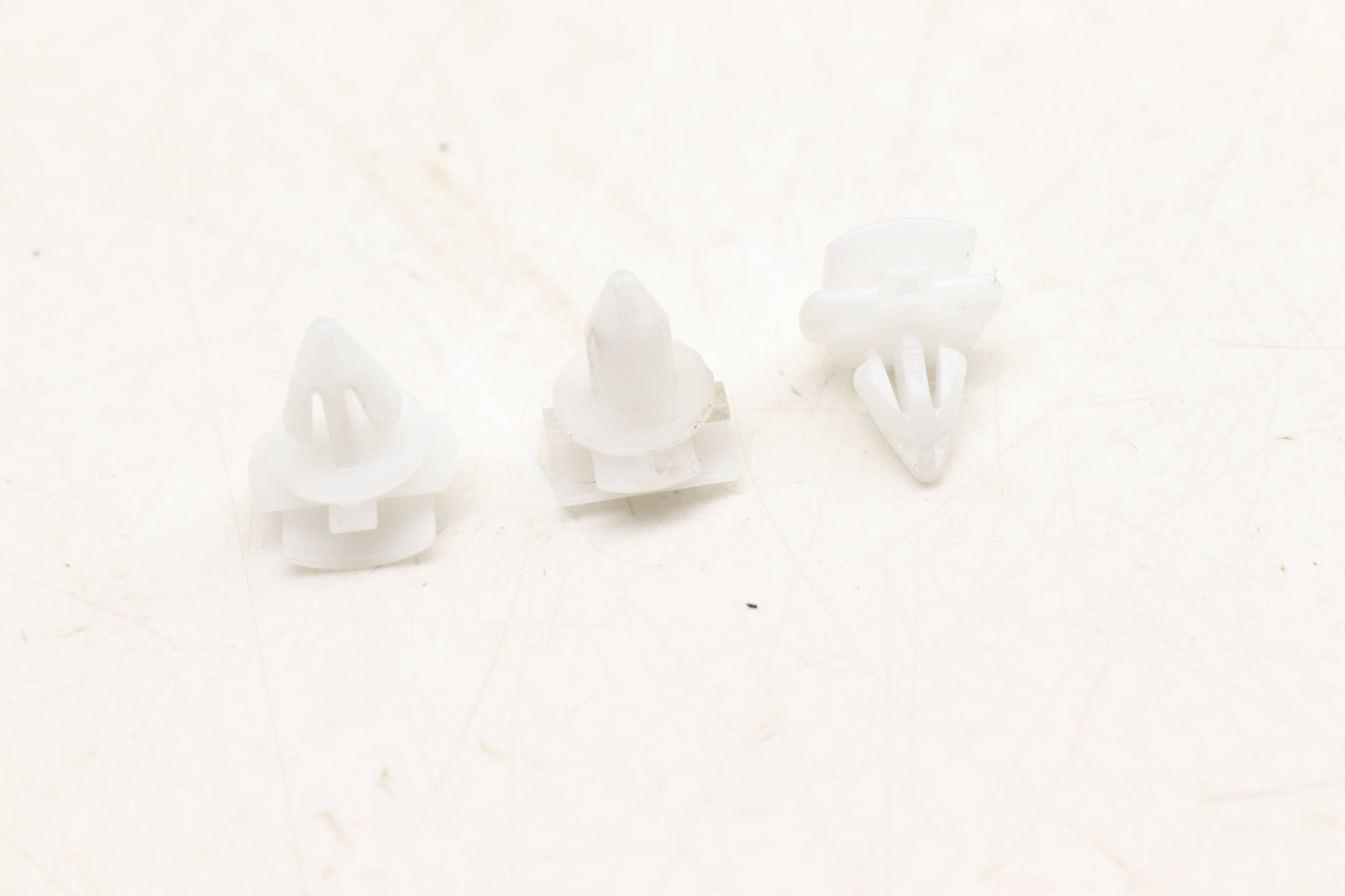 Porsche Radiator Mount / Bracket / Clip 7P0121095