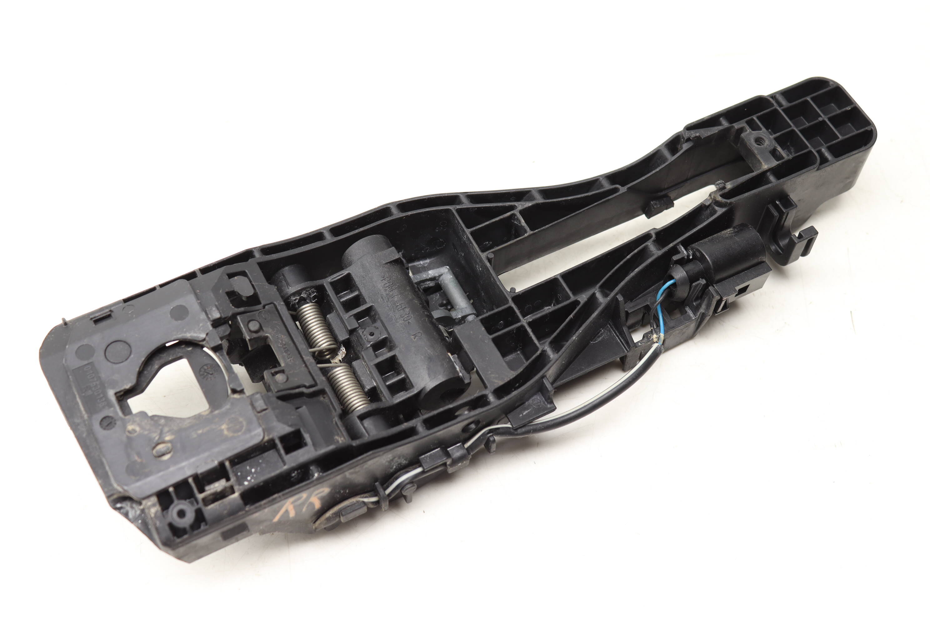 Porsche Right Exterior Door Handle Bracket (Macan) 95B839886C