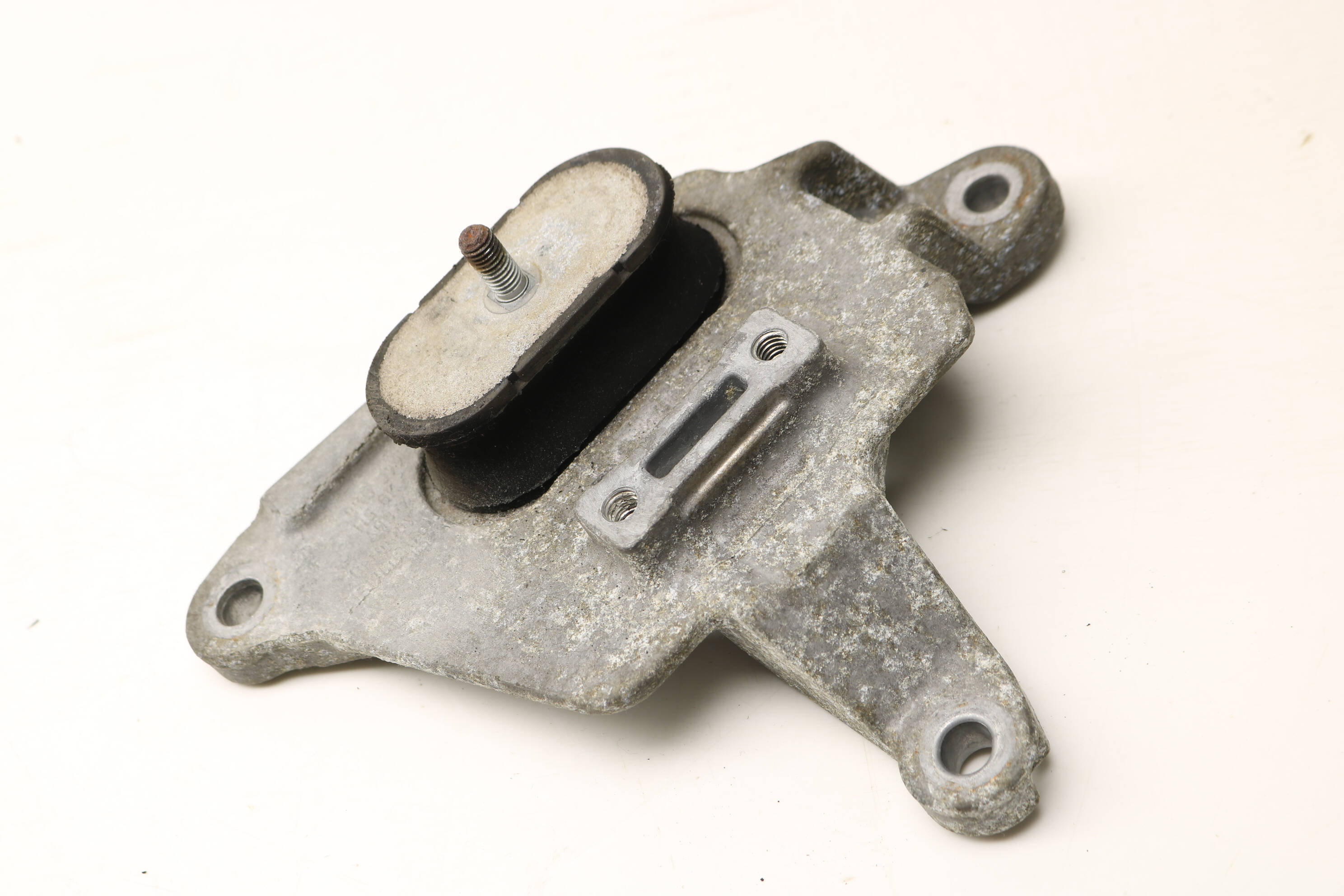 Audi Transmission Mount Bracket 8K0399115BK