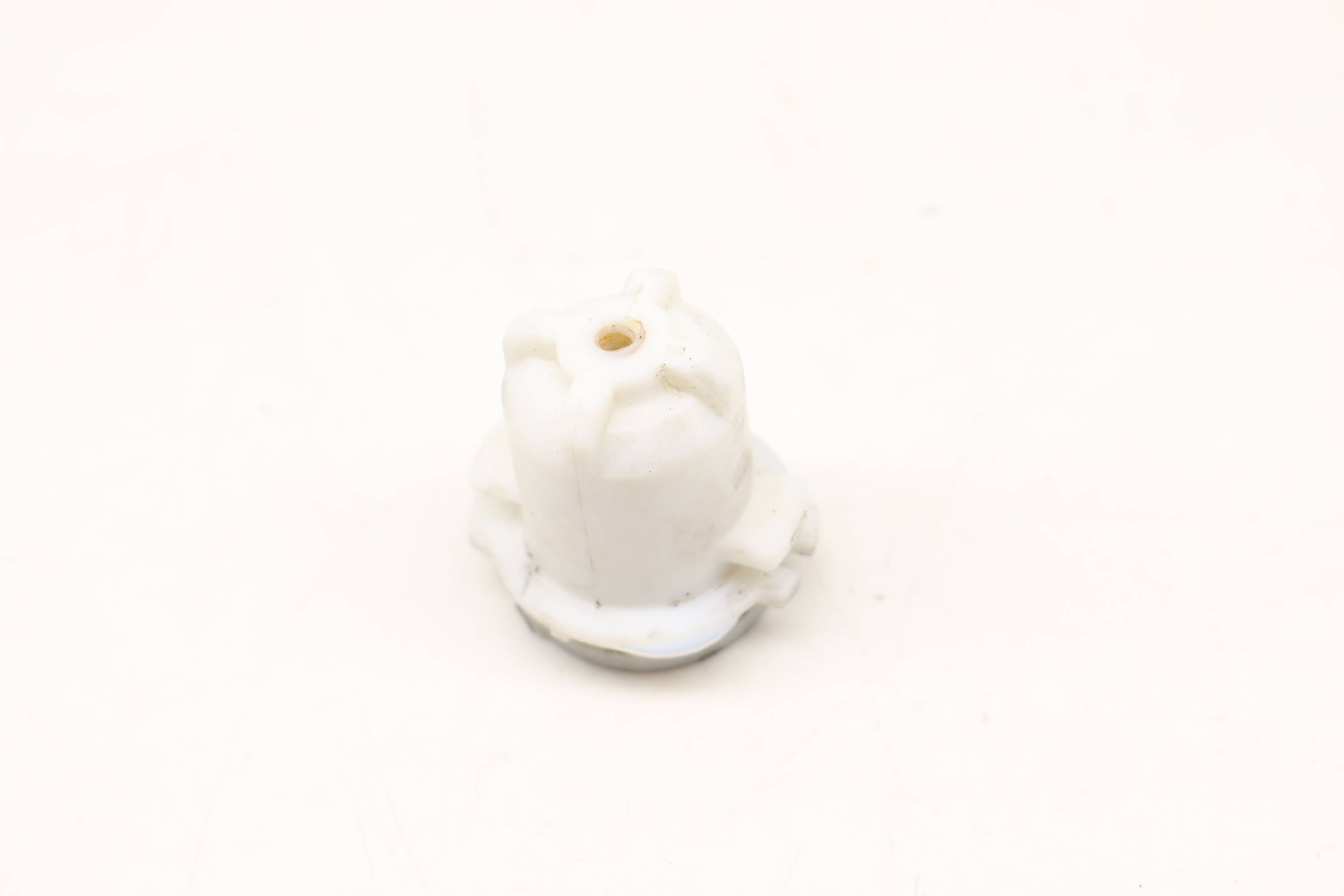 BMW Headlight Mount (X5, X6) 51657181322