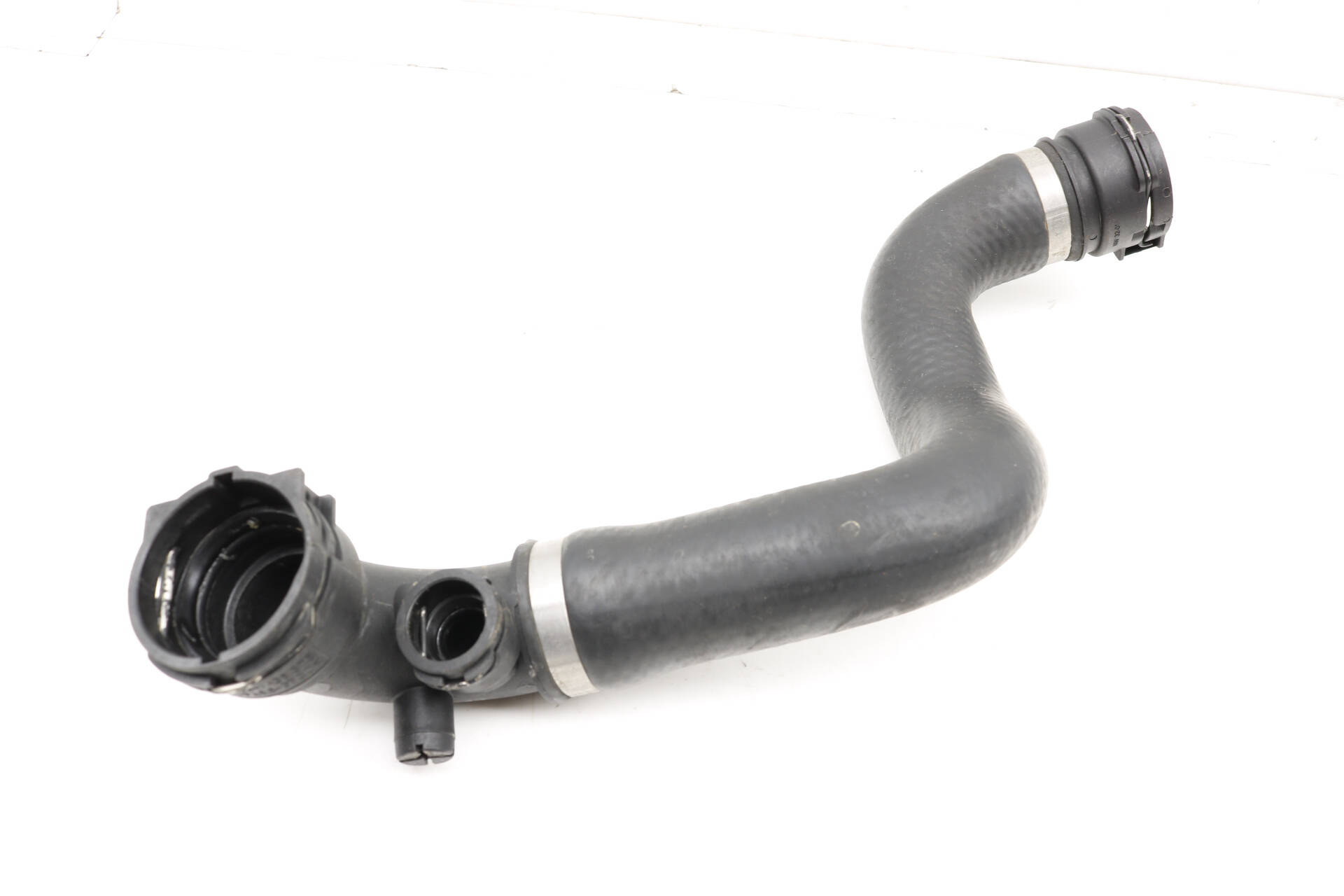BMW Upper Radiator Coolant Hose / Line (X5) 11537500733