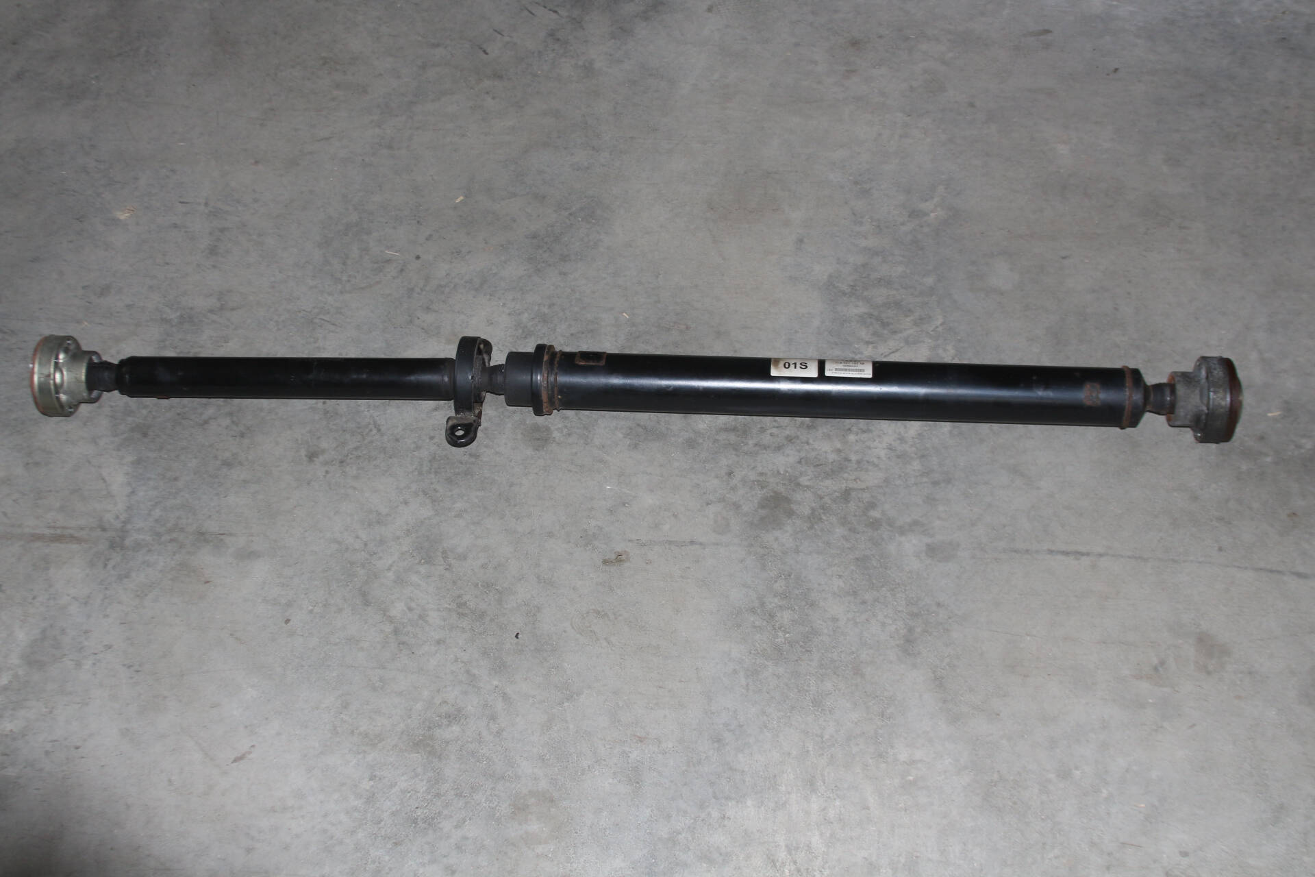 Audi Rear Driveshaft / Drive / Propeller Shaft (Q7) 7L8521102M
