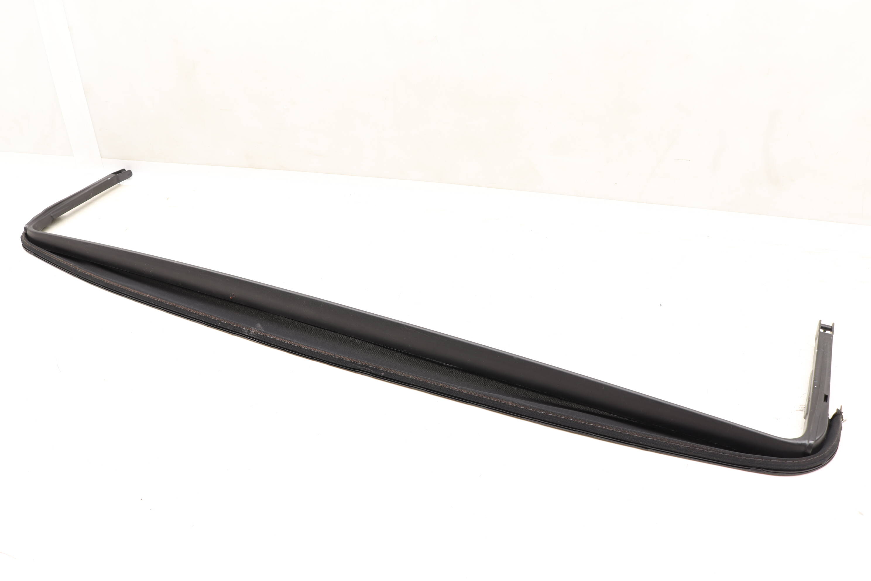 VW Front Sunroof / Sun Roof Wind Deflector (Beetle) 5C5877651