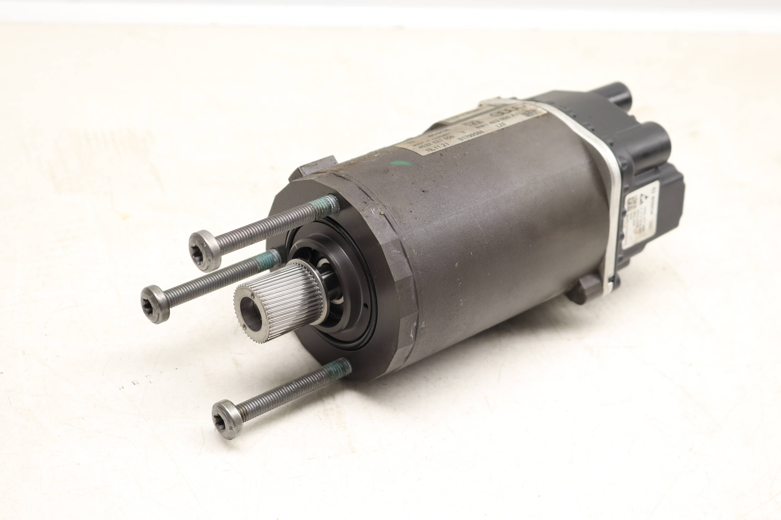 Audi Power Steering Rack / Gear Motor 8W1423055AJ