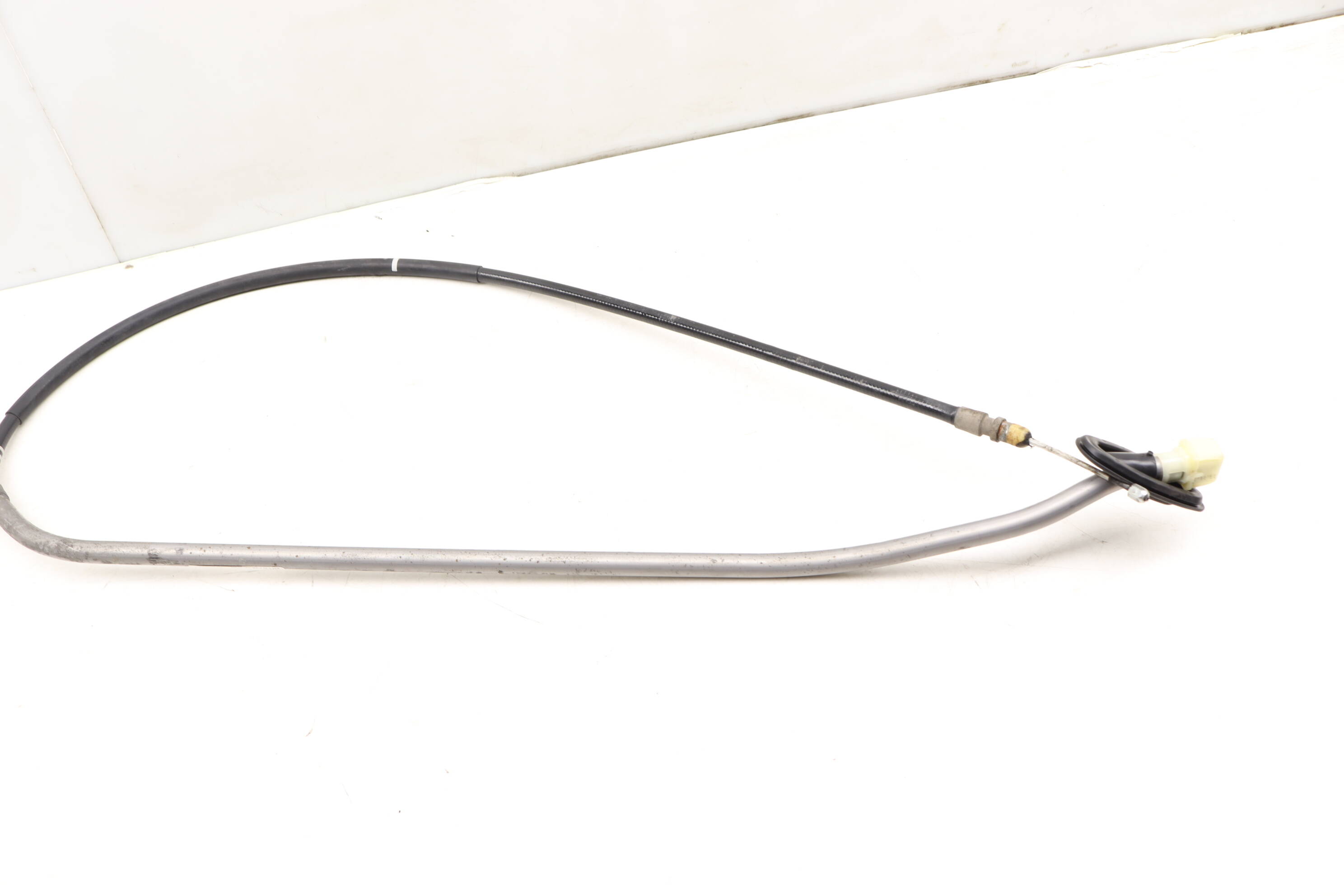 LEFT - EMERGENCY PARKING BRAKE GUIDE TUBE W/ CABLE - BMW 320I XDRIVE