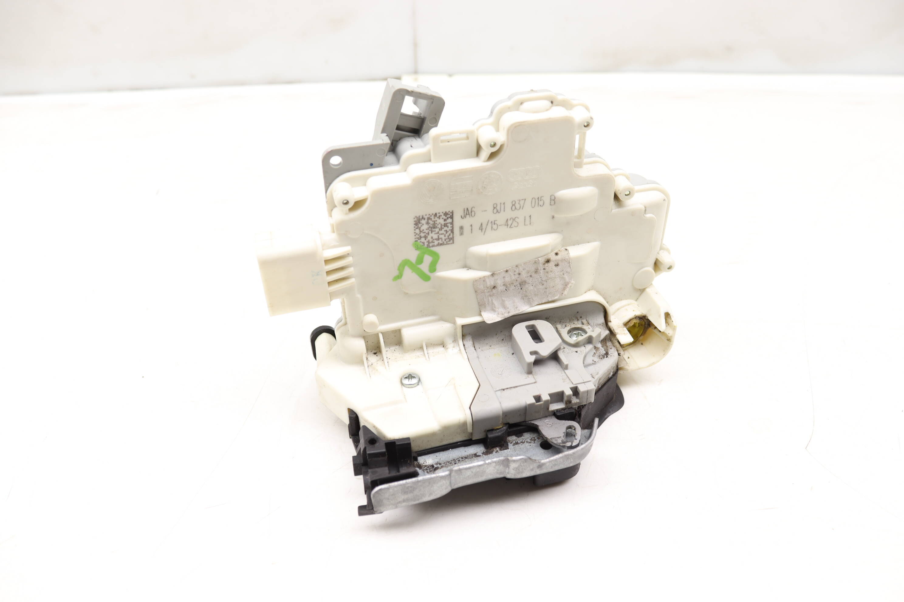 Audi Front Left Door Latch / Lock Actuator 8J1837015B