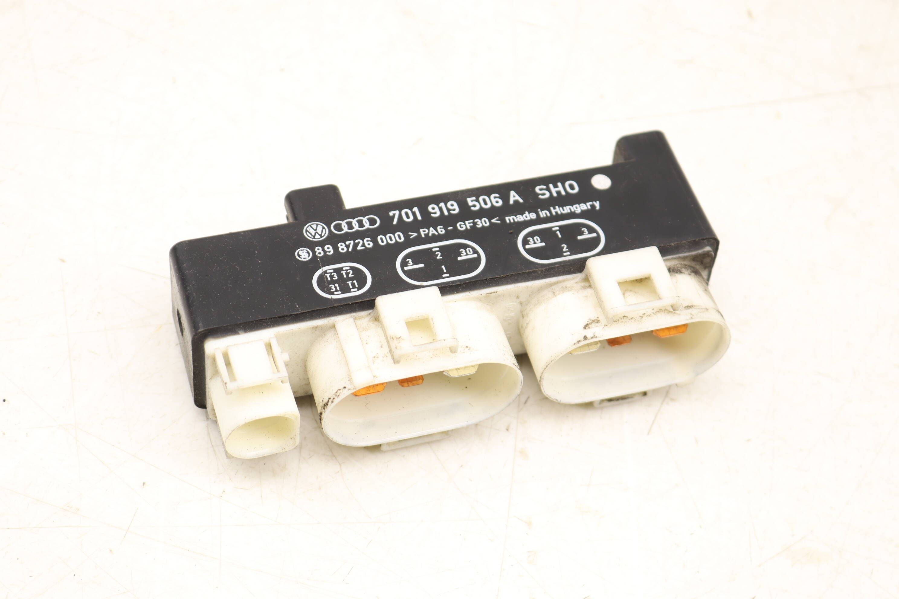 VW Electric Radiator Fan Control Module / Relay 701919506A