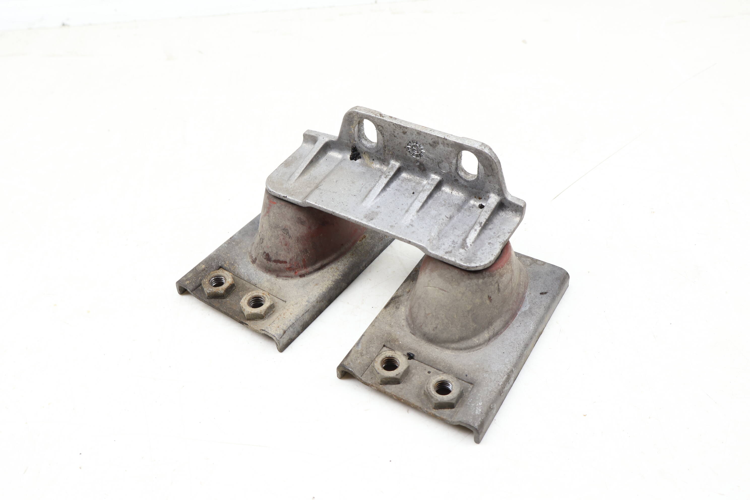 Audi Exhaust Hanger / Mount Bracket (A6 Quattro, A6) 4F0253099L