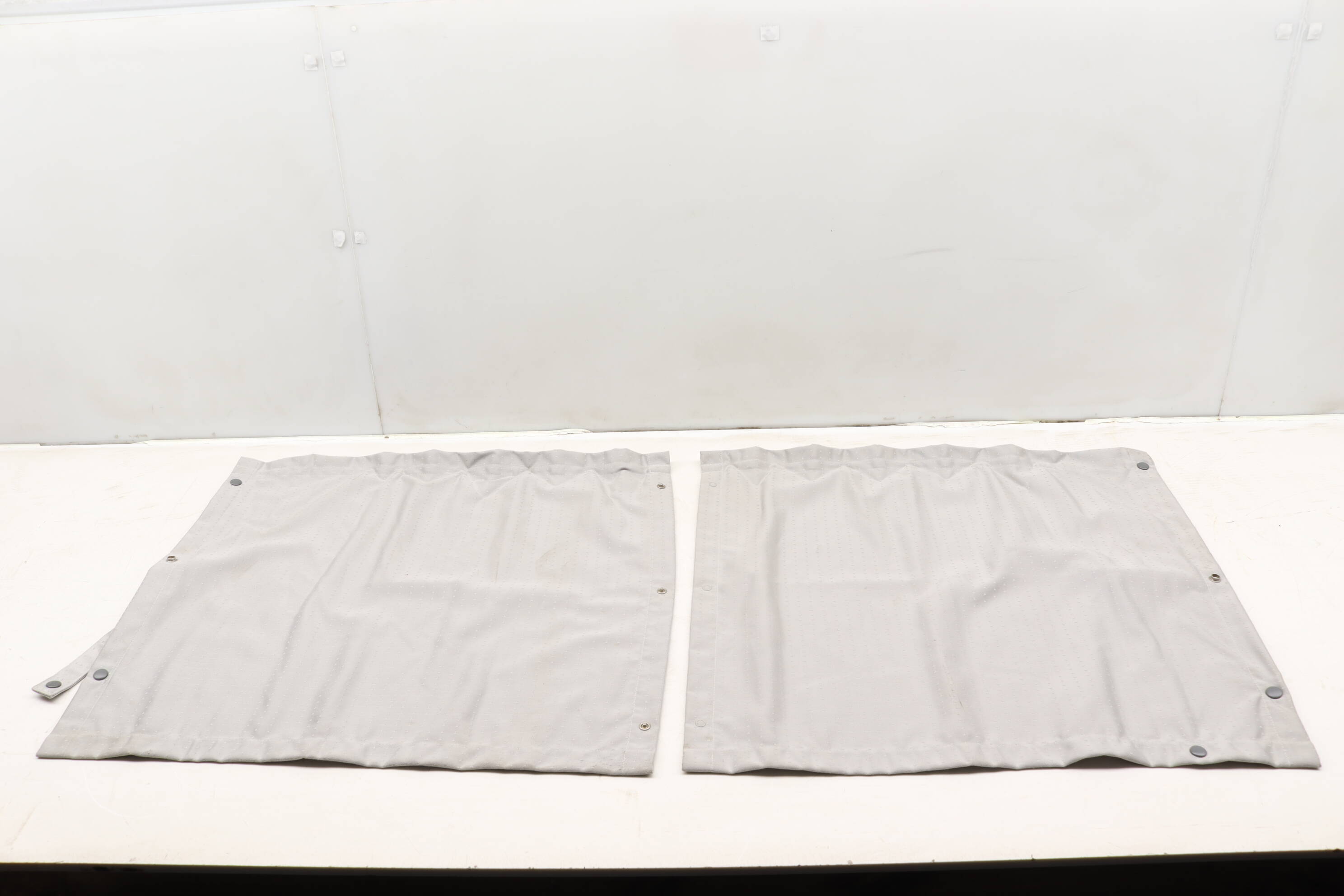 VW Rear Left 2Nd Row Window Curtain Set (EuroVan)