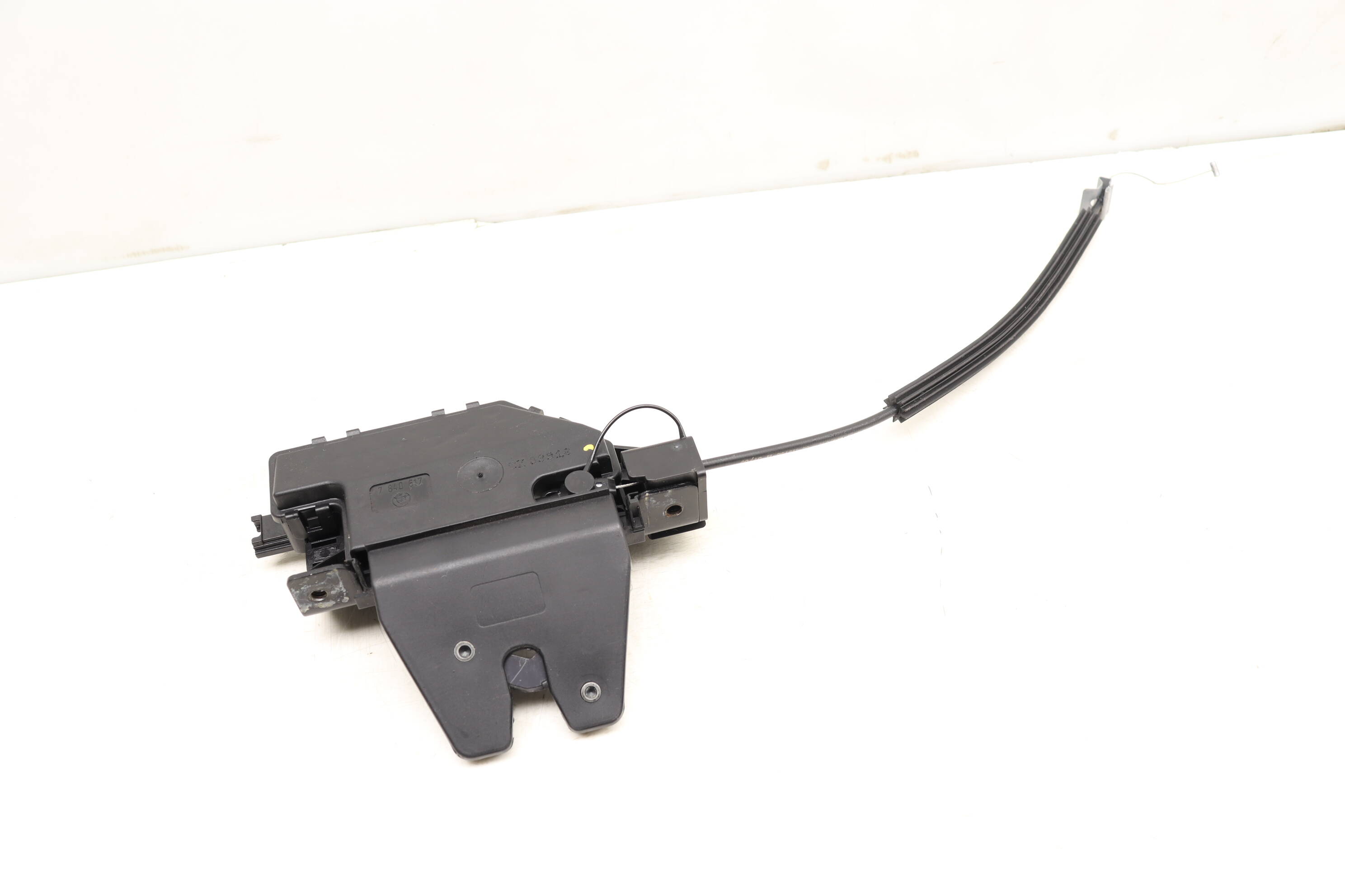 BMW Trunk Latch W/ Release Cable 51247840617