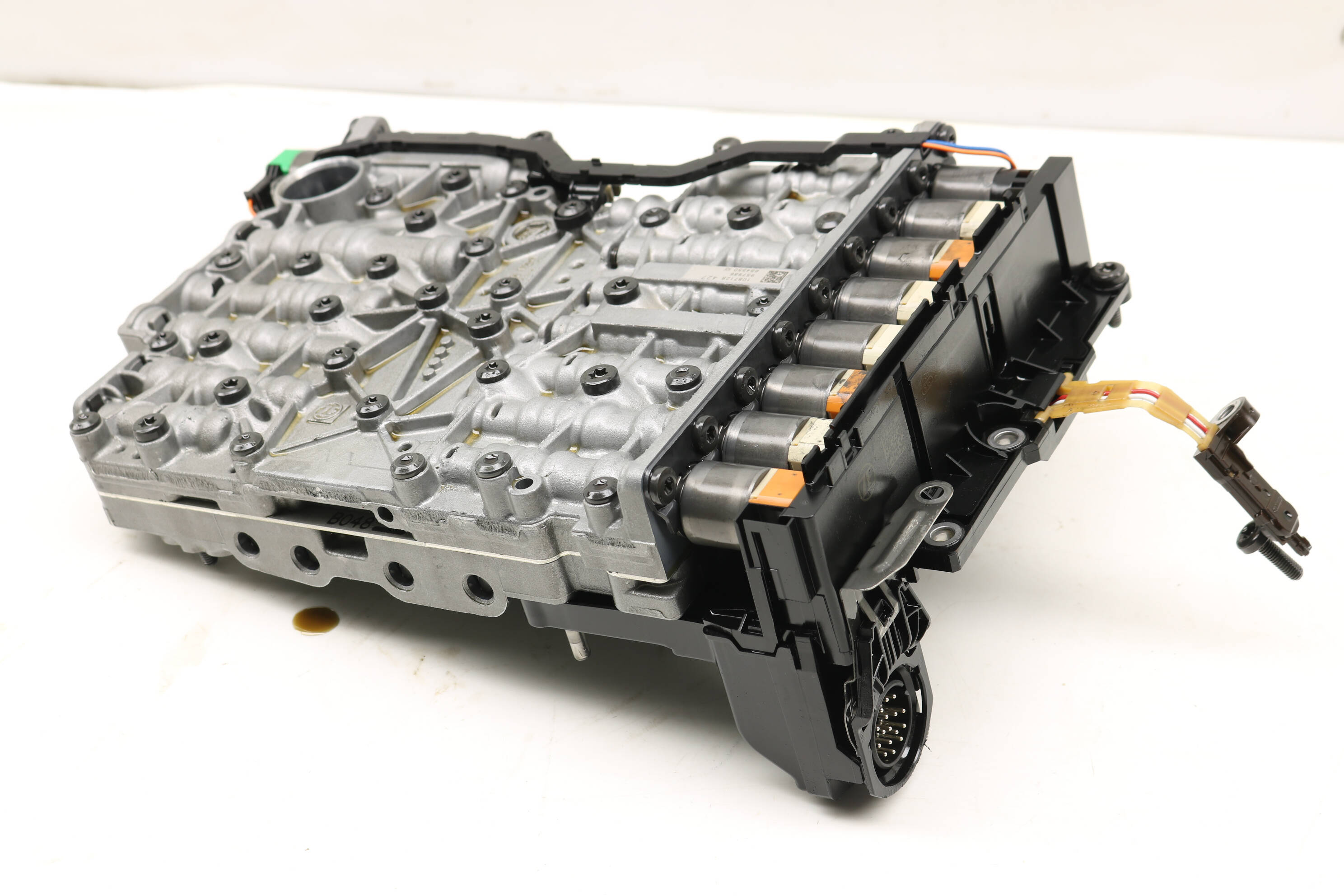 BMW Transmission Valve Body / Mechatronic (Ga8hp70z) 24347544921