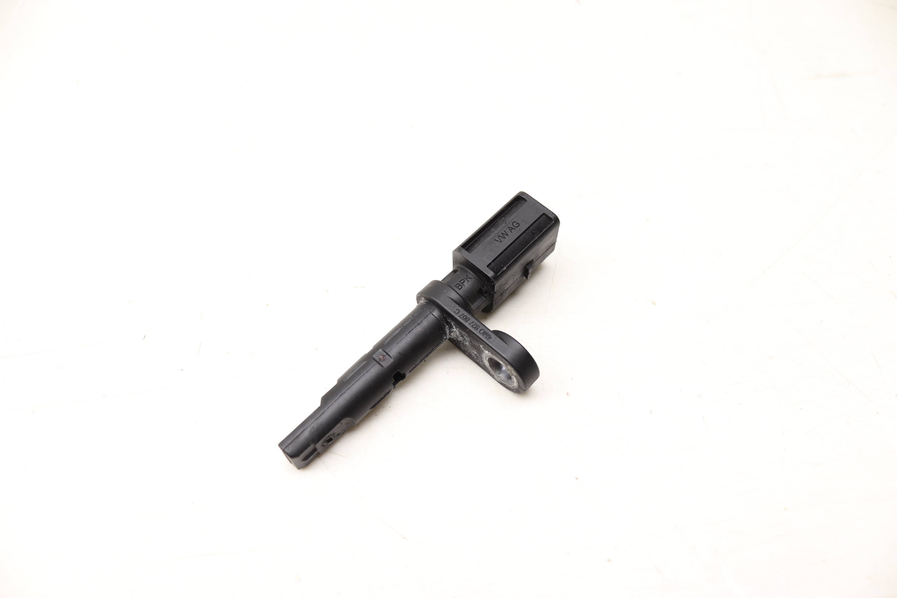 Audi Rear Abs / Wheel Speed Sensor 4M0927807C