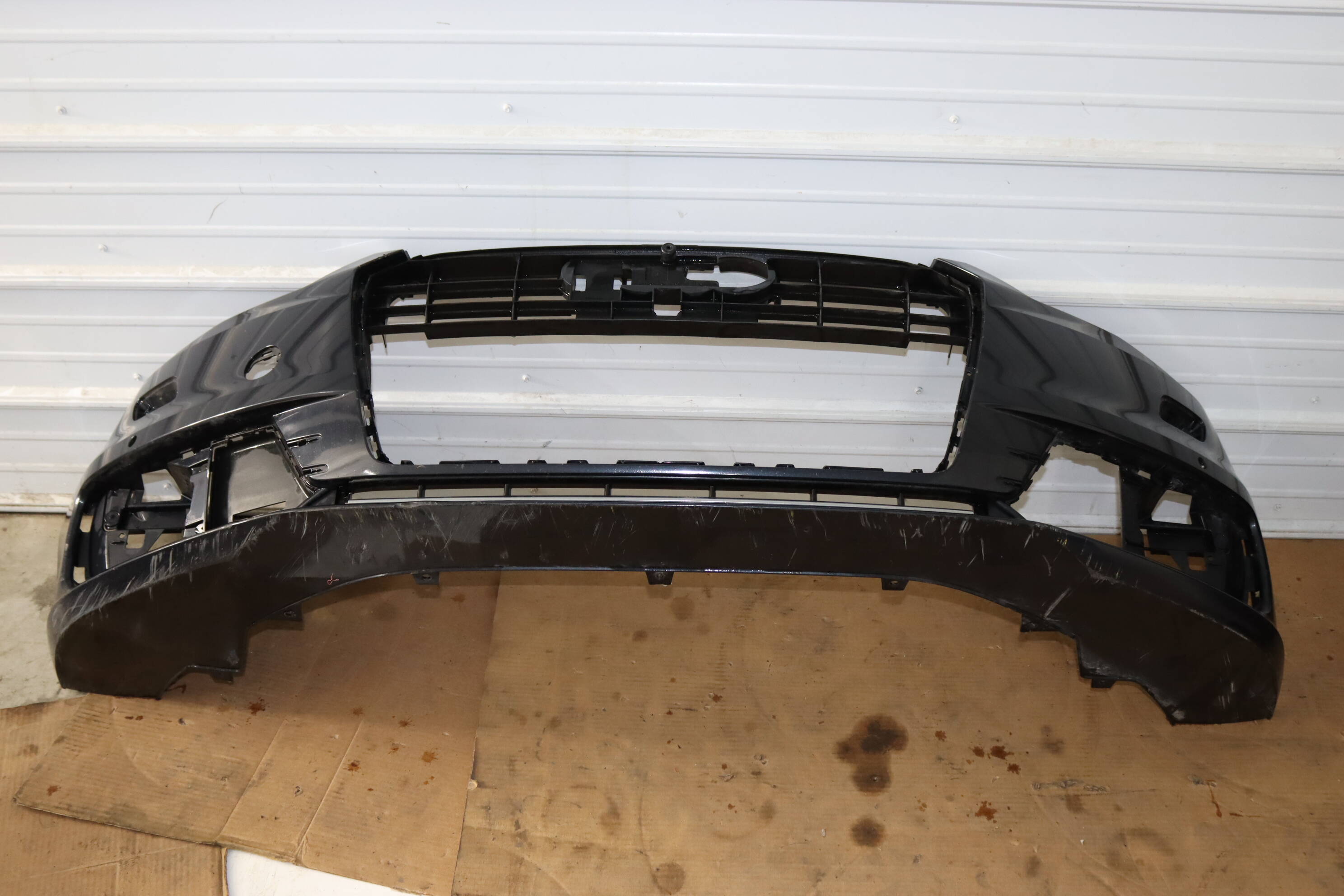 Audi Front Bumper Cover (A6, A6 Quattro) 4G0807065R