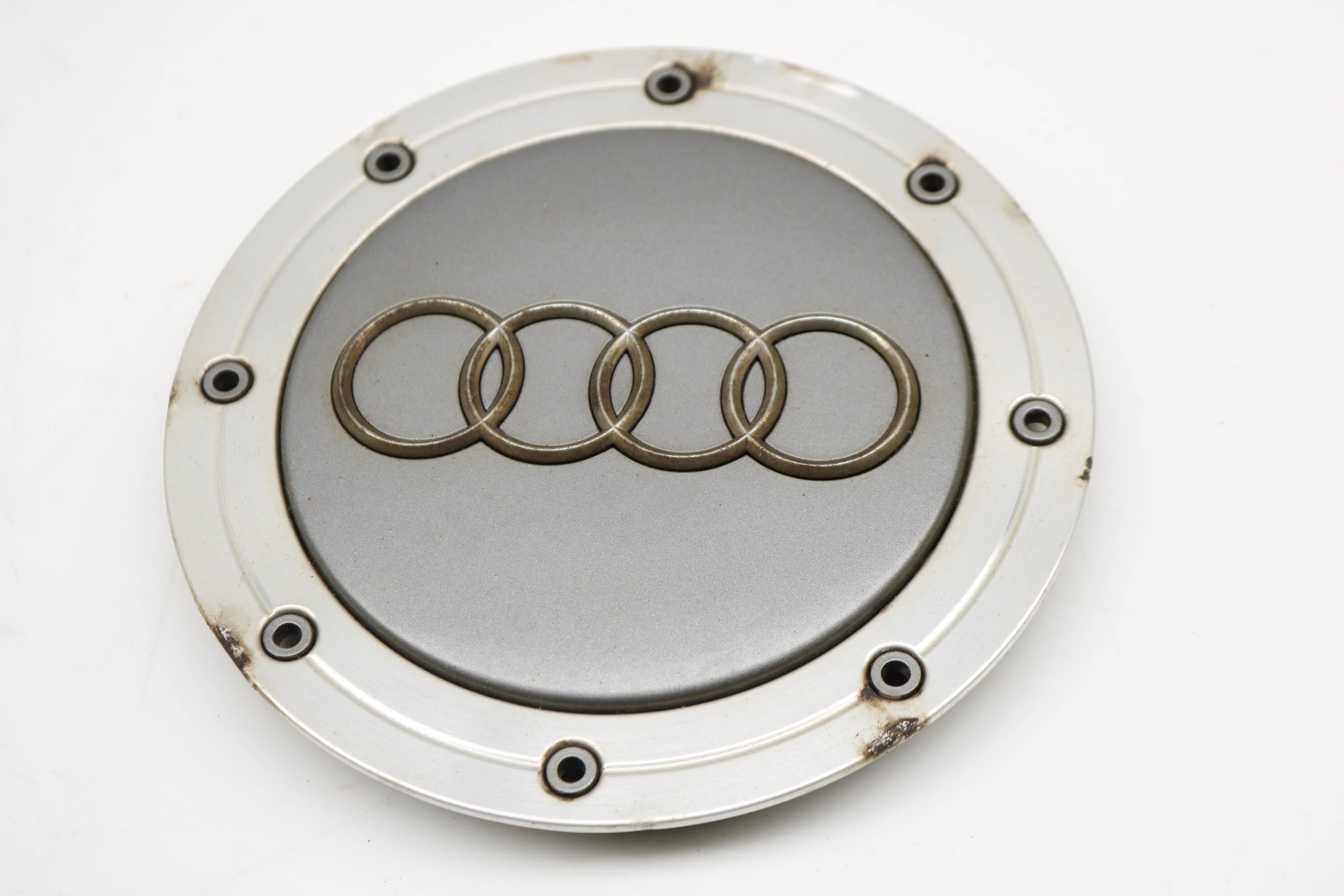 WHEEL / RIM CENTER CAP - AUDI A4 A8 S4 S8 - 4B0601165A