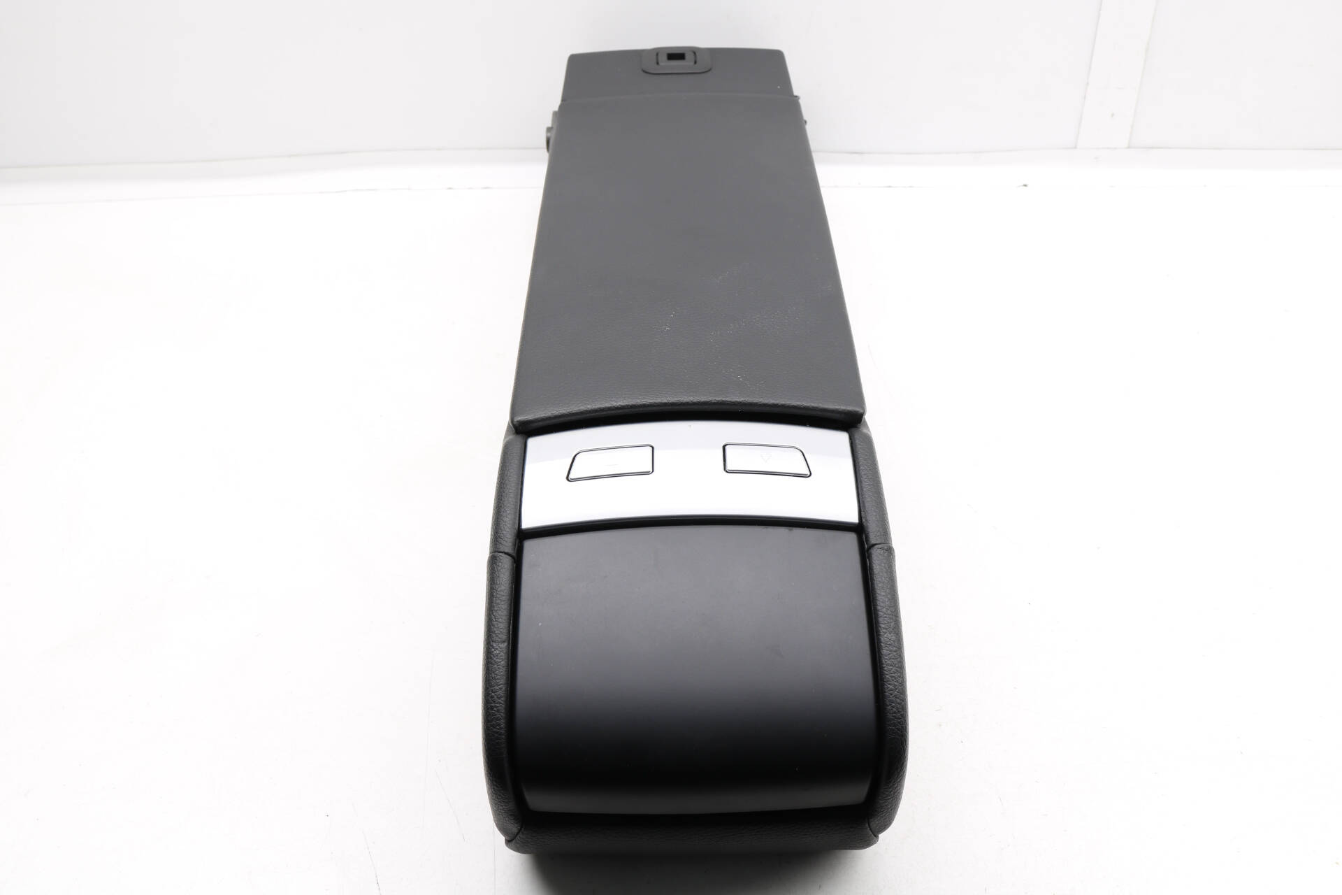 BMW Rear Seat Armrest / Cup Holder 52207269417