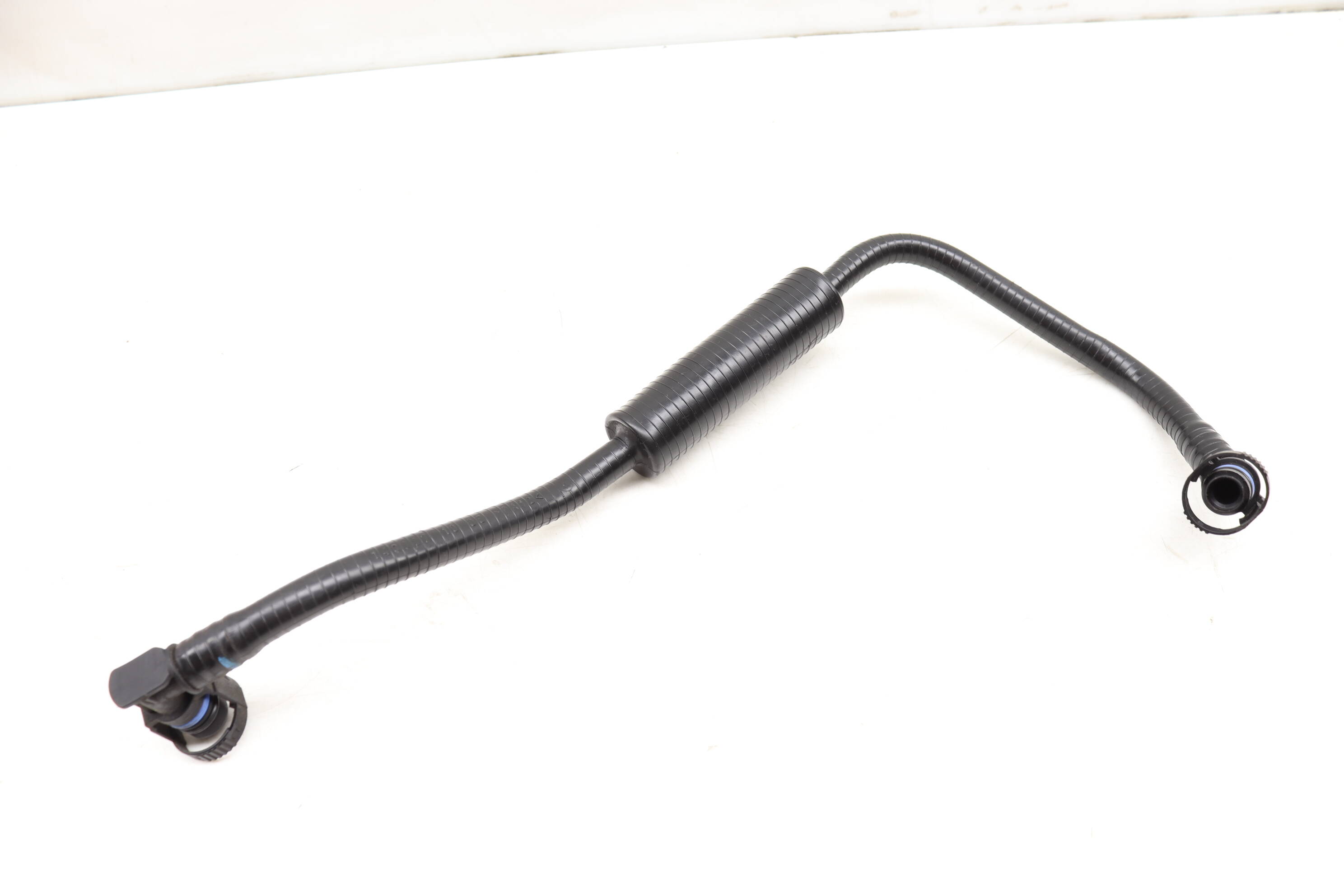 BMW Fuel Tank Breather Line / Hose 13907636131