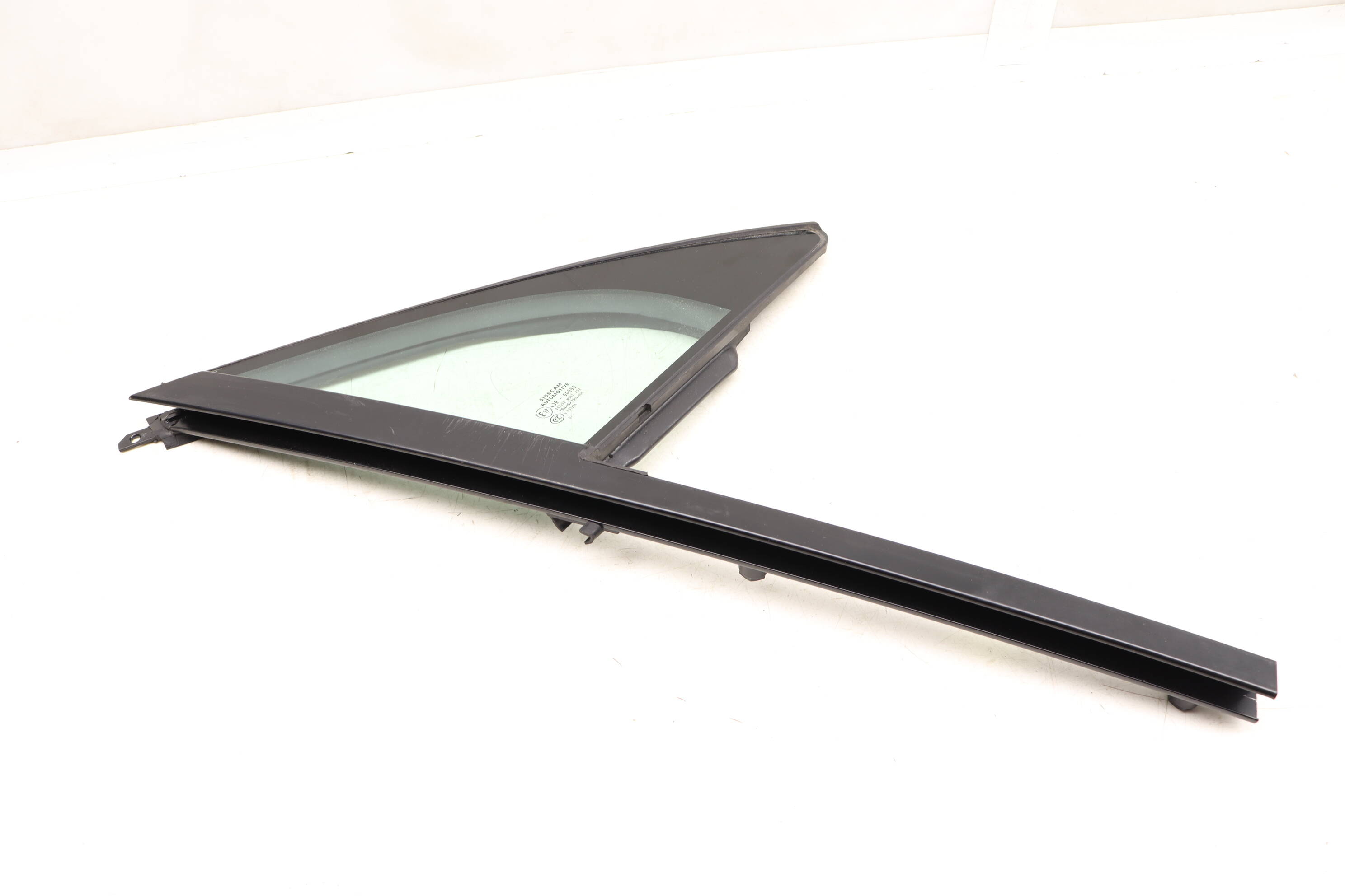 Porsche Front Right Side Door Window Glass / Seal 9Y3845114B