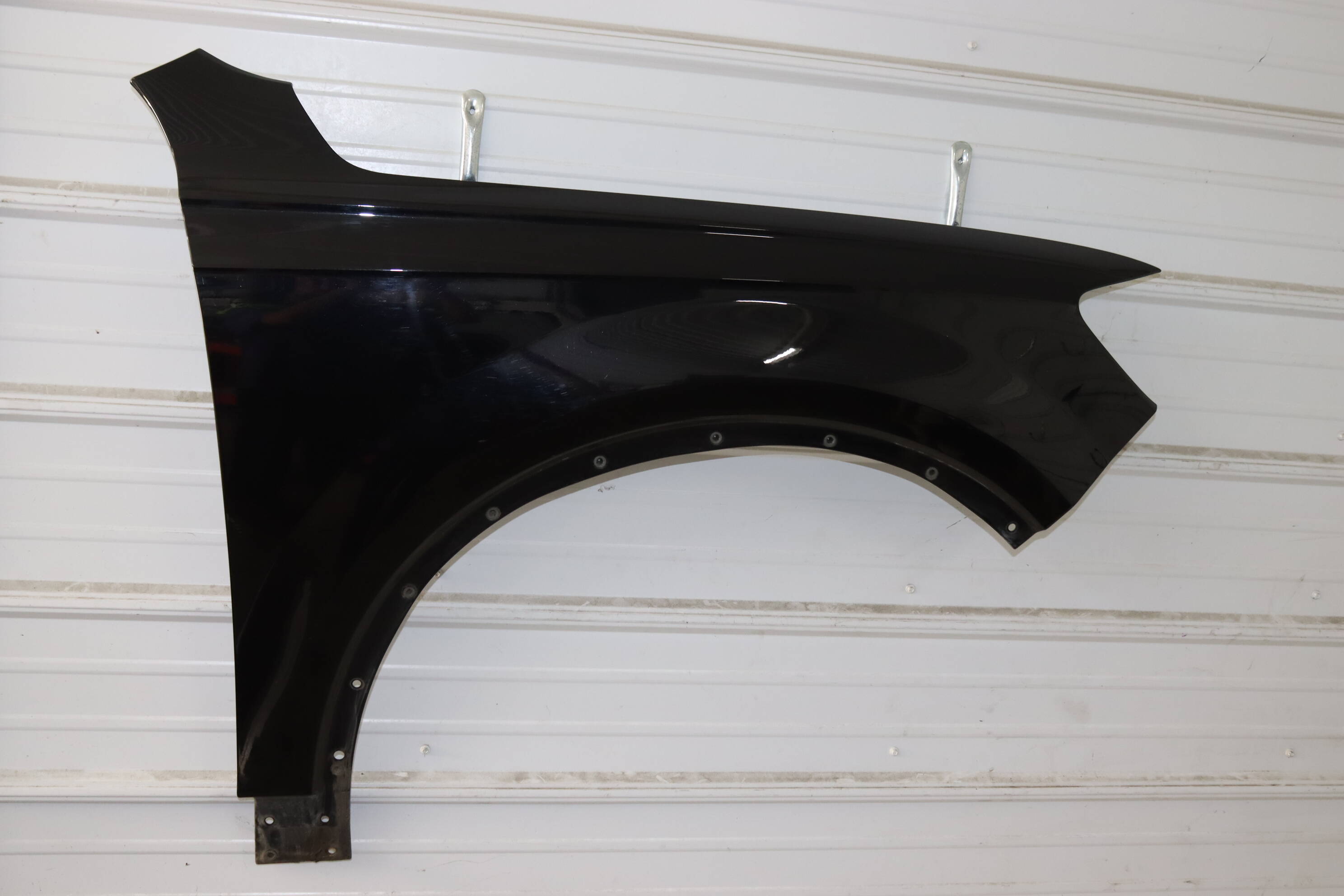 Audi Right Fender (Q7) 4M0821106D