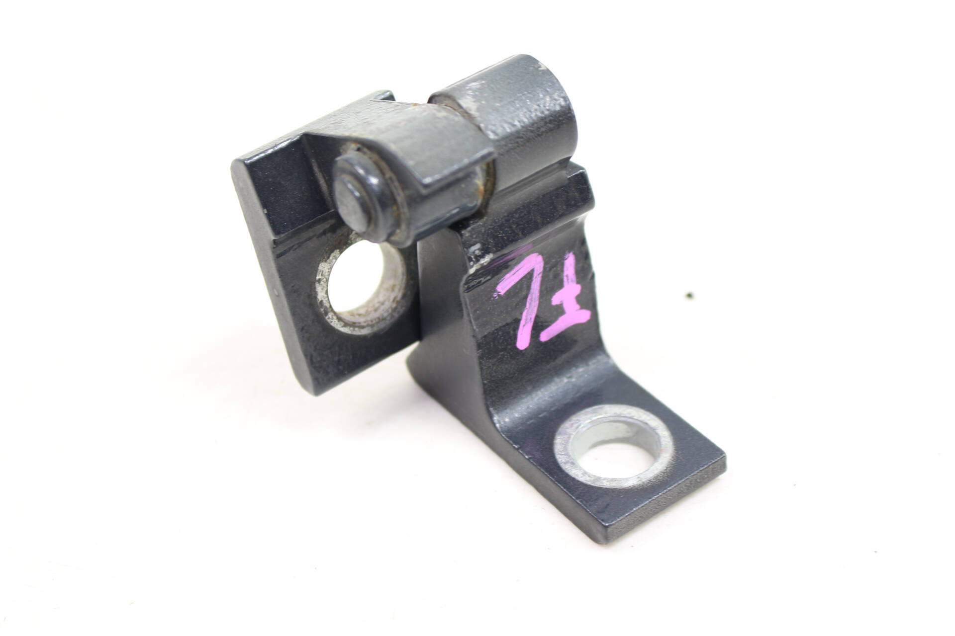 Audi Front Left Door Hinge (A5 Quattro, S5, A5, RS5) 8K0831401A