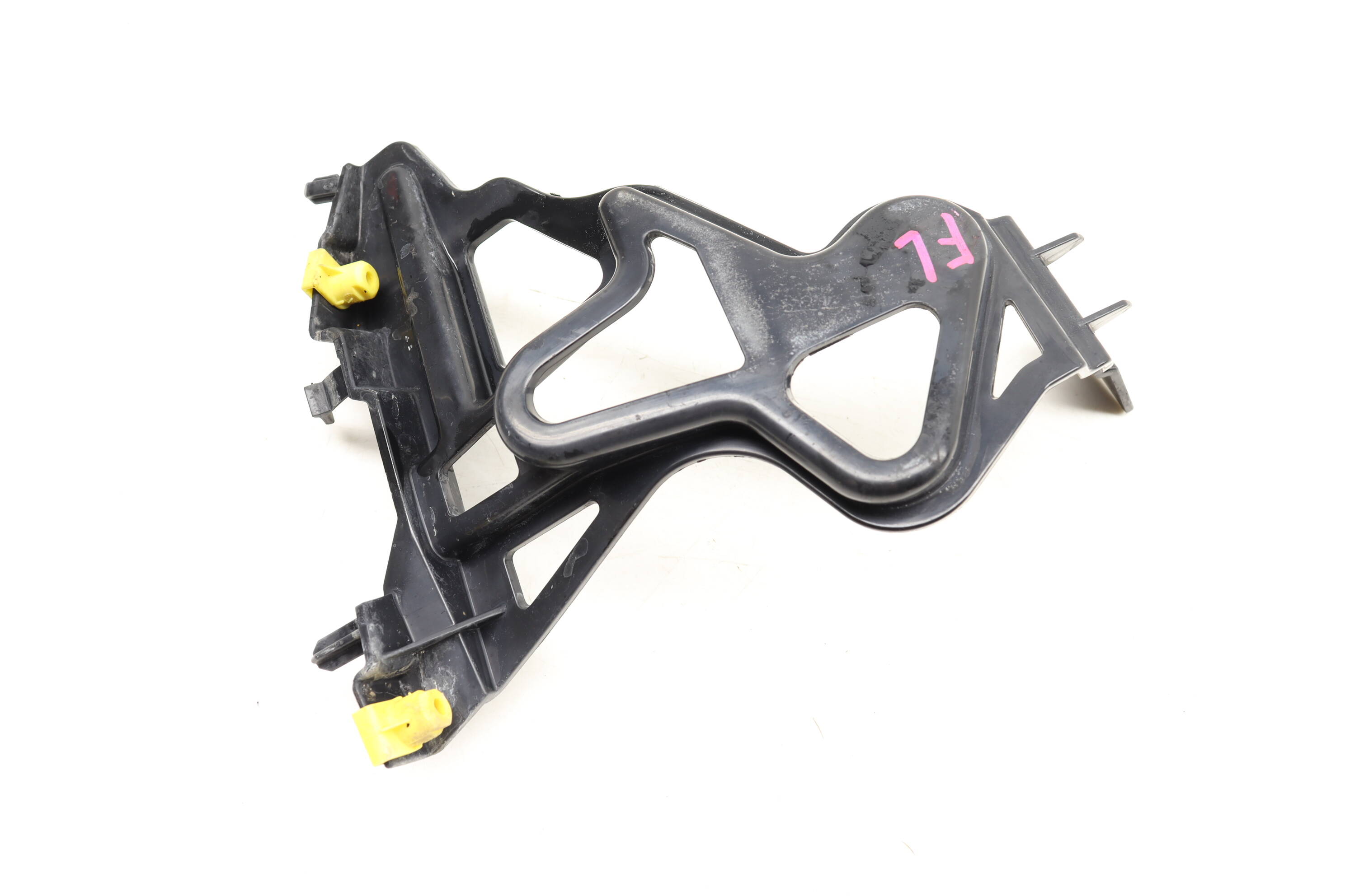 FRONT LEFT - BUMPER / FENDER SUPPORT BRACKET - BMW 740I 740LD XDRIVE
