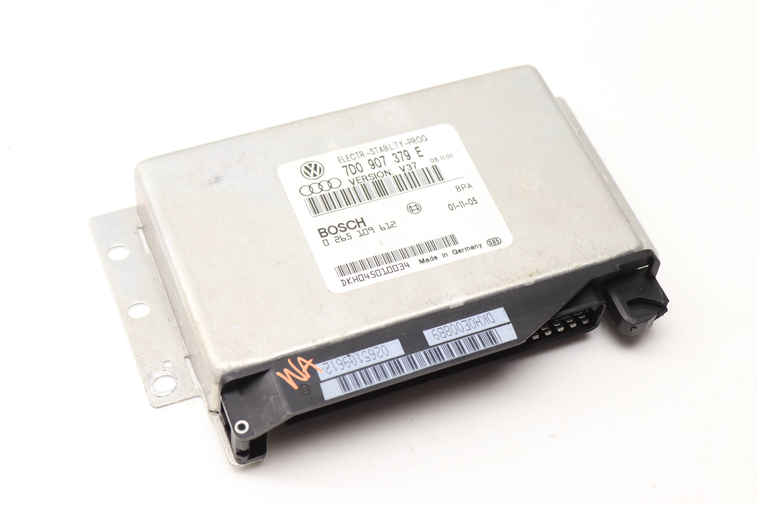 VW Abs Control Module / Computer (EuroVan) 7D0907379E