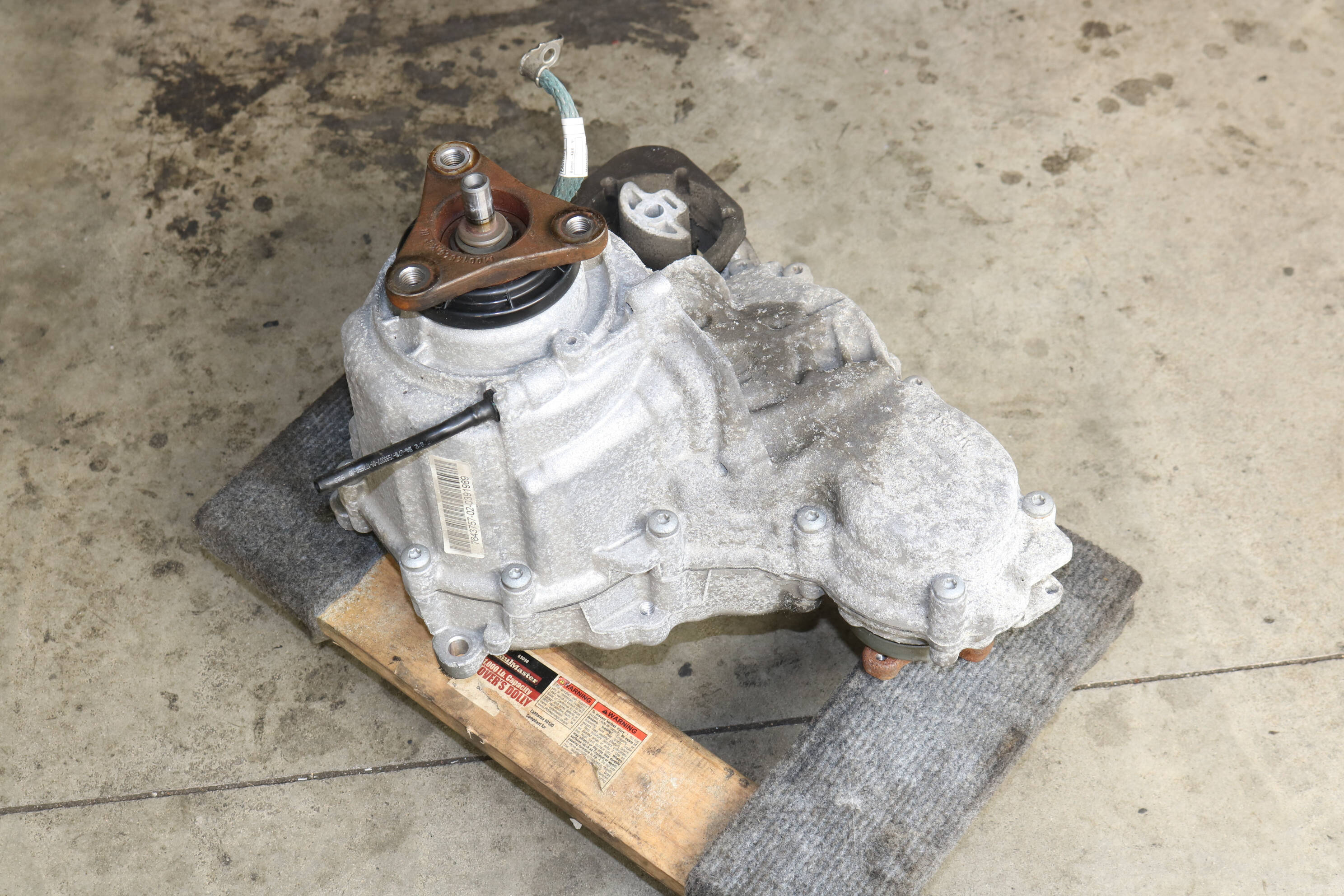 TRANSFER CASE / BOX - BMW 228I XDRIVE 320I XDRIVE 328D XDRIVE