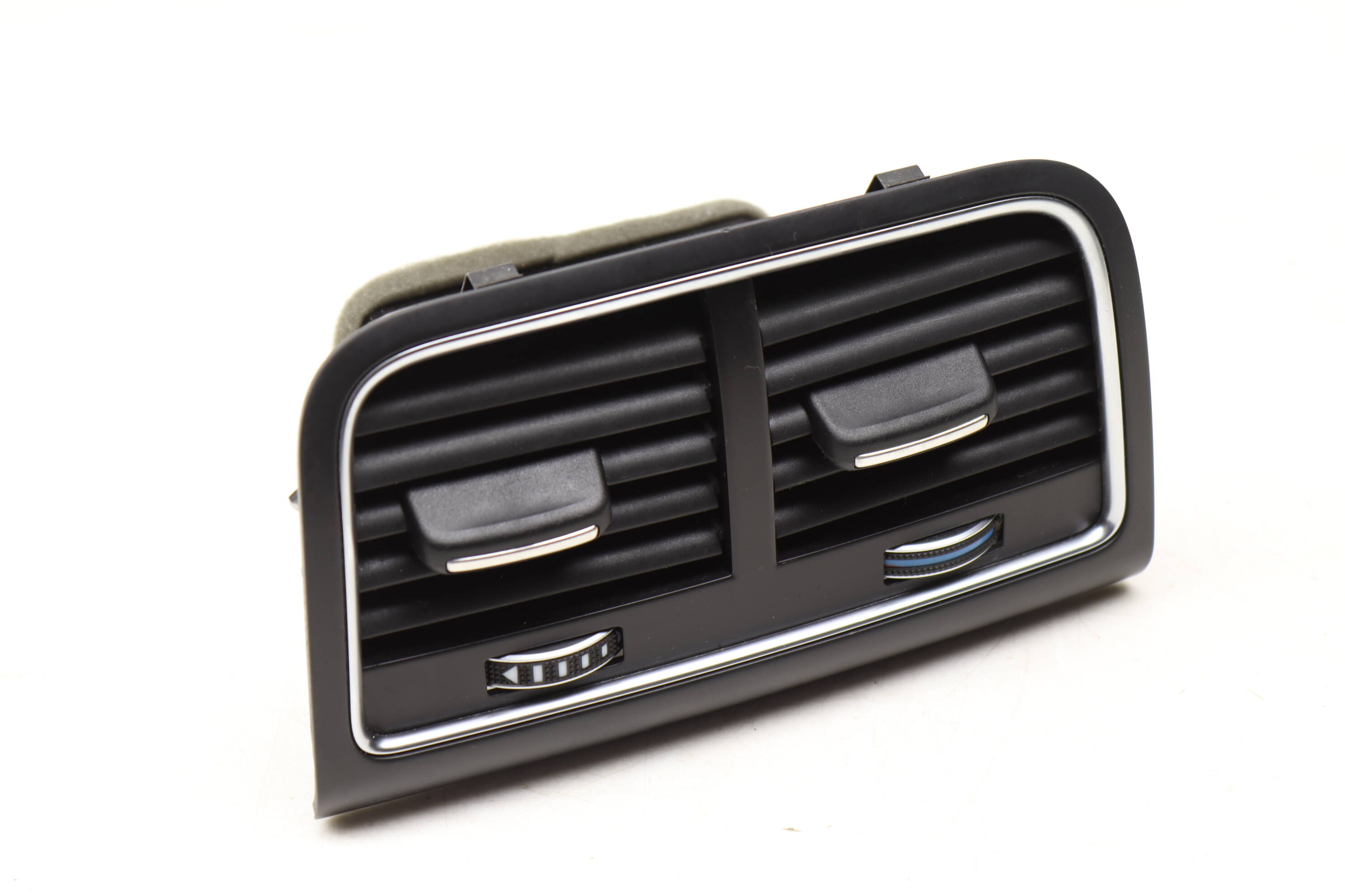 Audi Rear Center Air Vent (S4, Q5, S5, A5, A5 Quattro) 8K0819203J