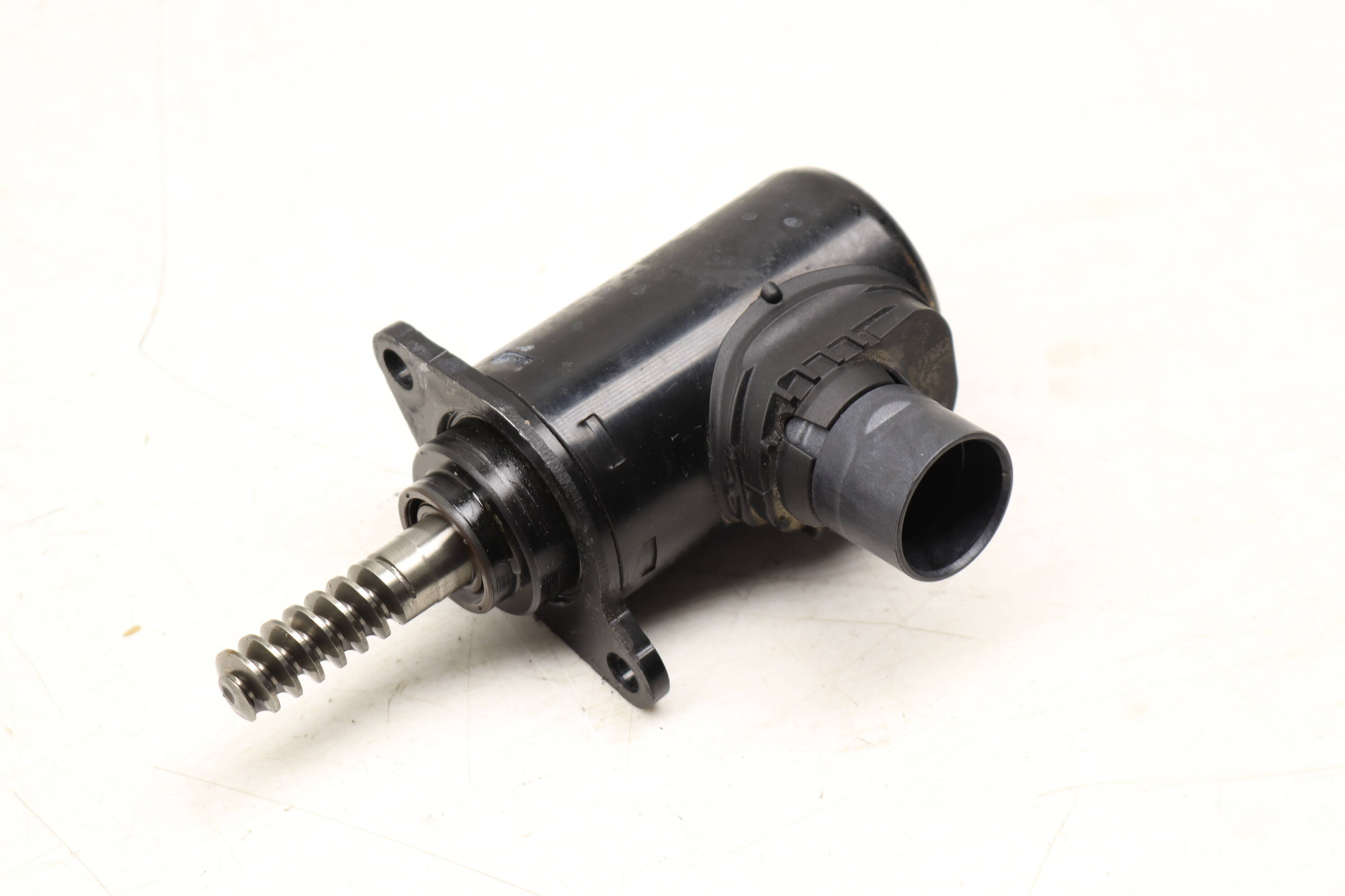 BMW Cam / Camshaft Timing Actuator Solenoid 11378652738