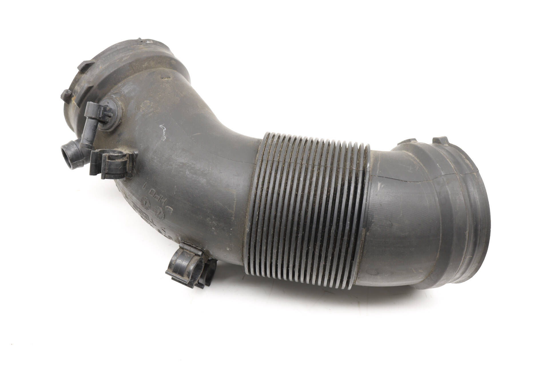 AIR INTAKE / THROTTLE BODY HOSE - AUDI A6 - 079129628A